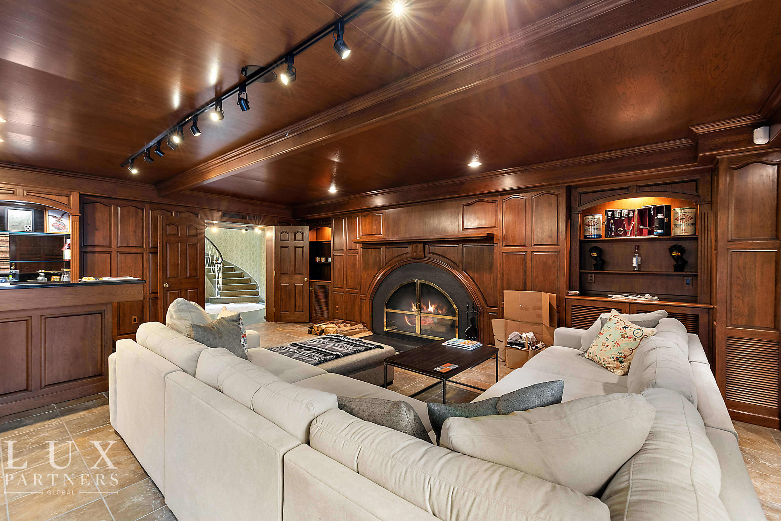 Hudson House shows gold standard for luxury living with rare Hugh Keyes ...