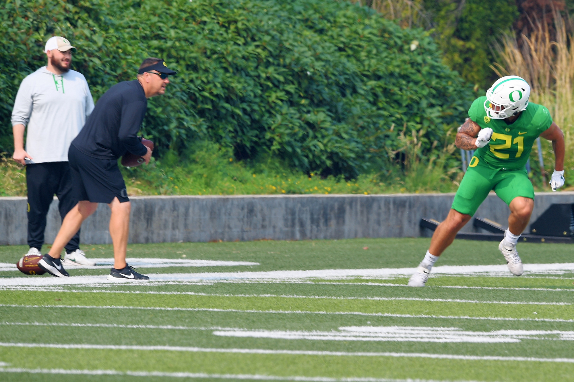 Oregon Ducks football practice, Aug. 12, 2021 - oregonlive.com