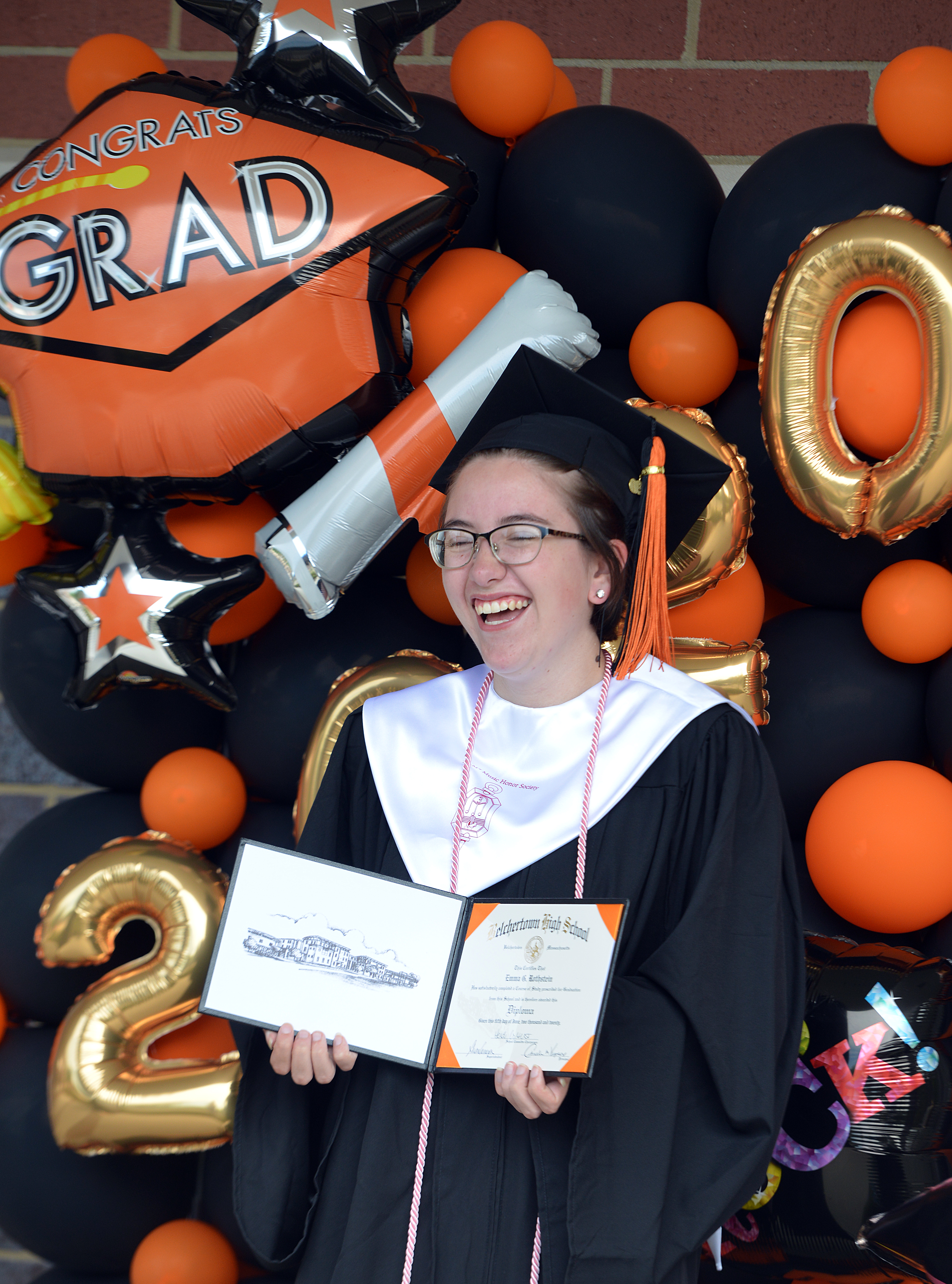 Belchertown High grads receive diplomas - masslive.com