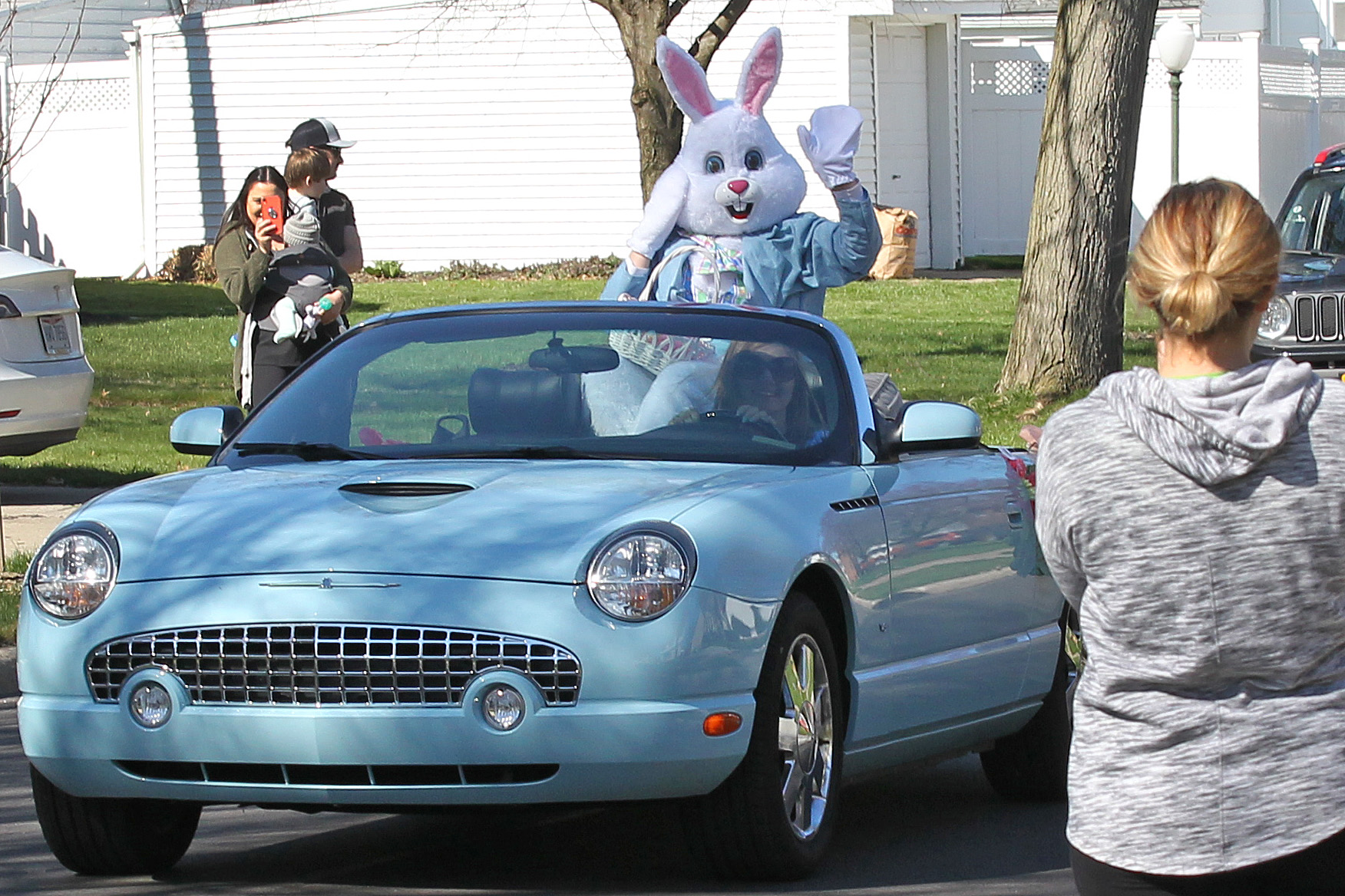 Easter Bunny visits Rocky River neighborhoods, April 4, 2020 ...