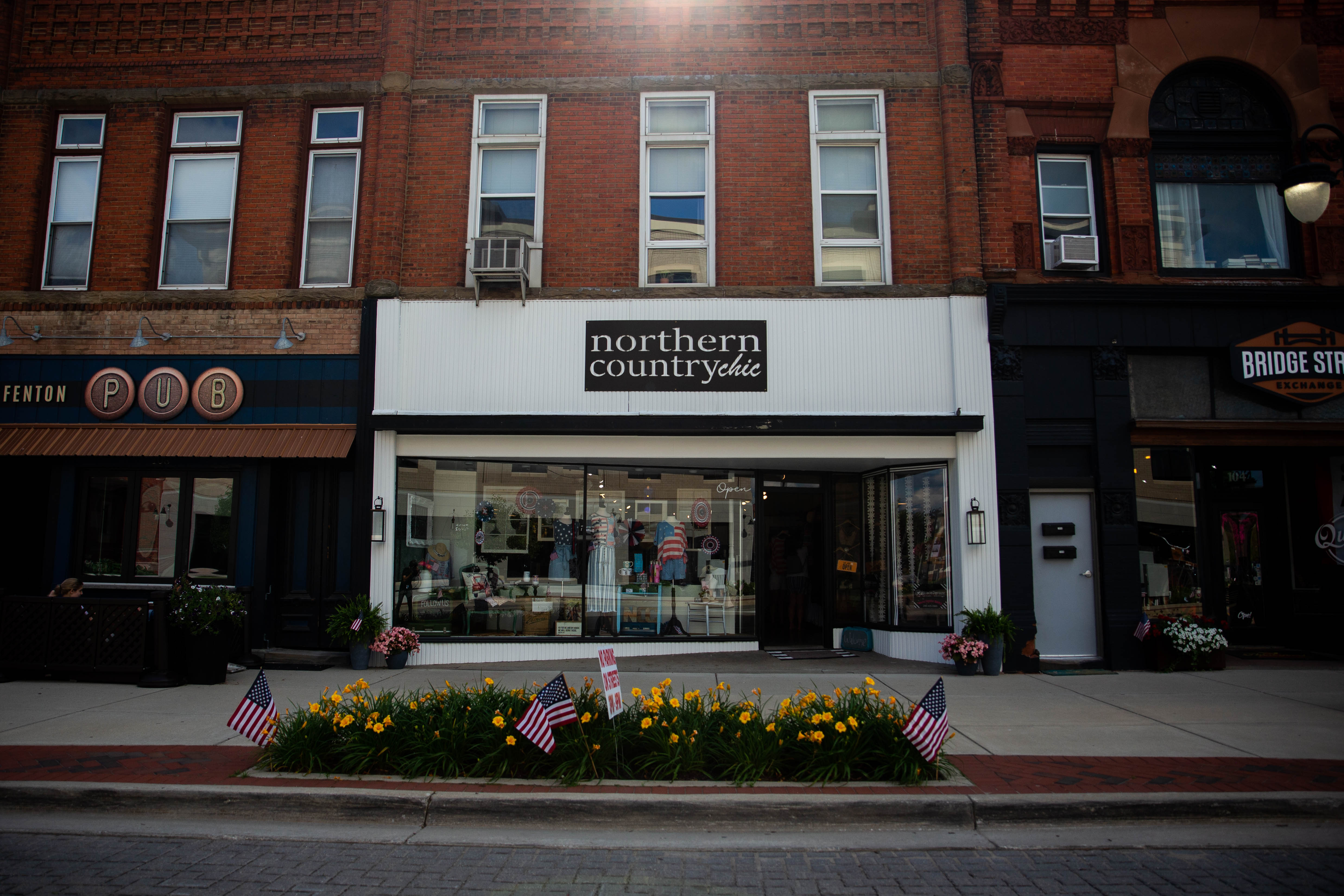 Fenton women's boutique offers country centric styles - mlive.com