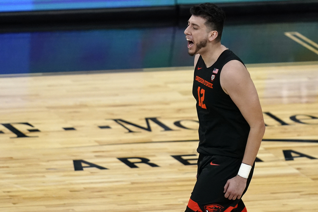 Oregon State vs. UCLA at Pac-12 men's basketball tournament ...