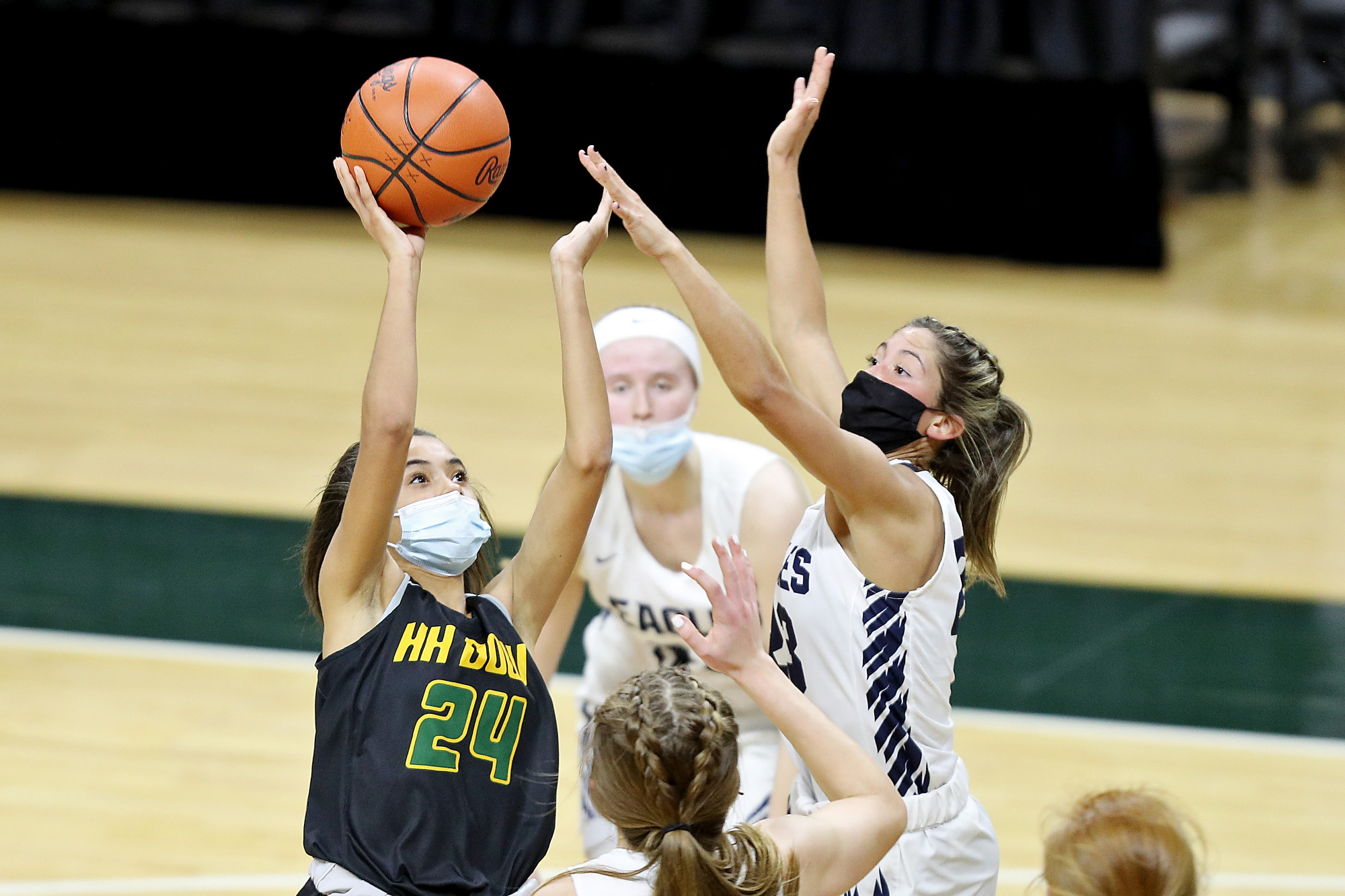 MHSAA basketball: Hudsonville vs. Midland Dow – April 7, 2021 - mlive.com