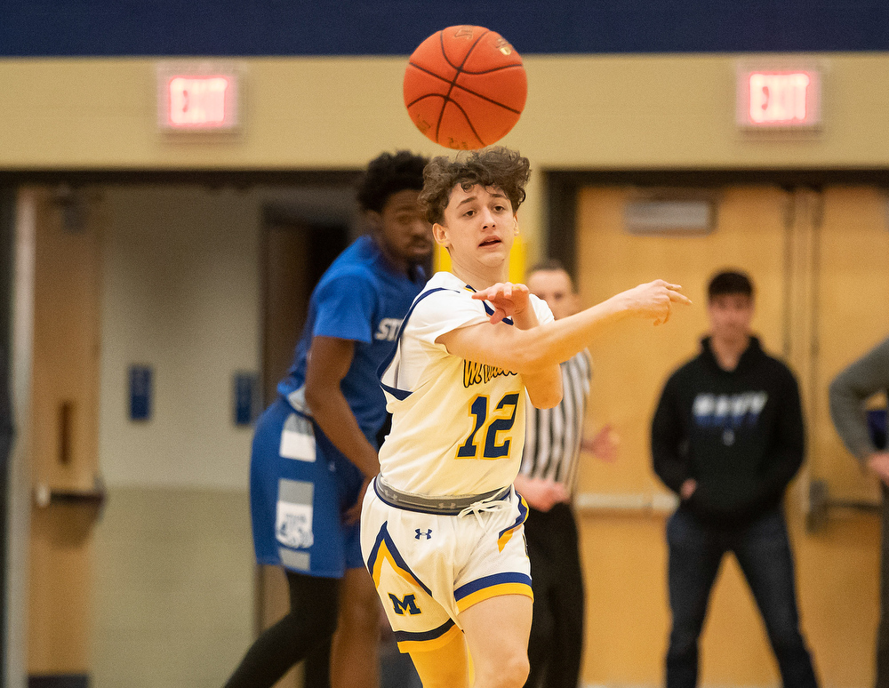 Steel-High defeats Middletown 43-35 in boys high school basketball ...