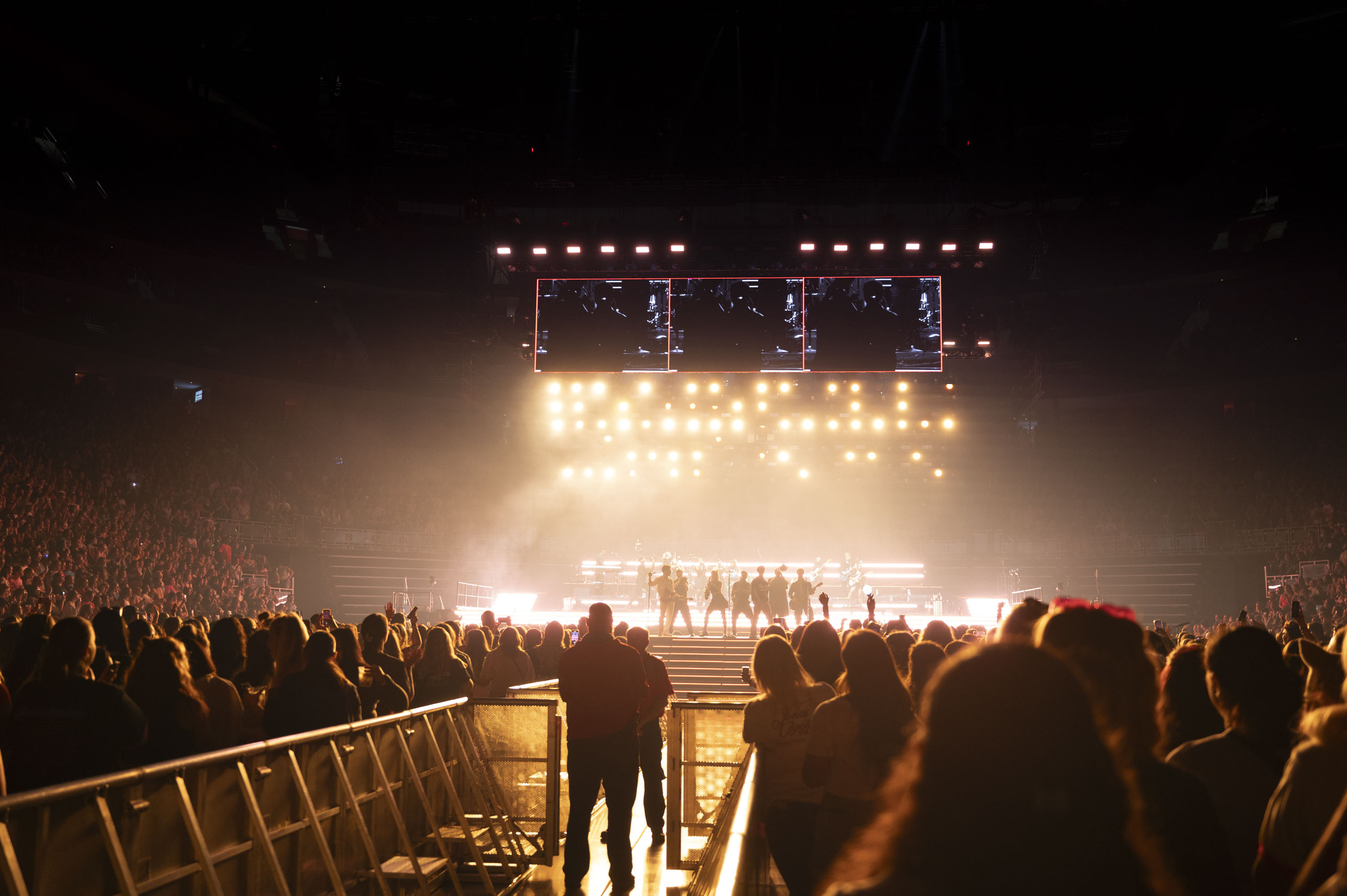 See our favorite photos from the Jonas Brothers concert - mlive.com