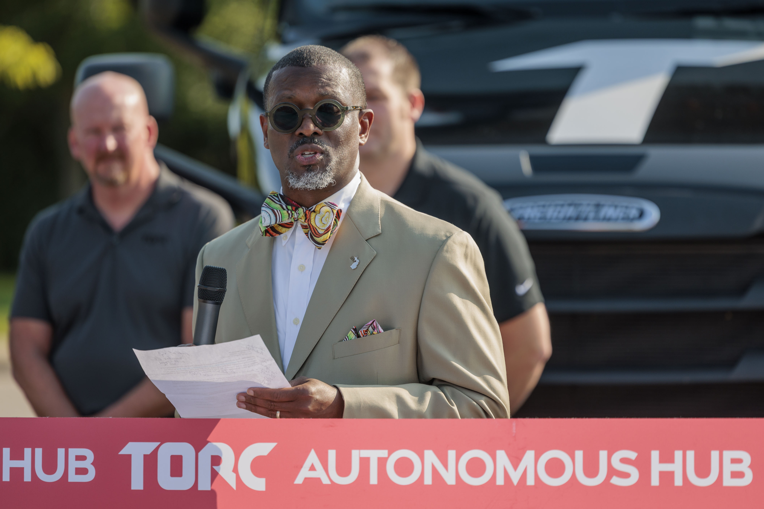 Autonomous truck company Torc Robotics hosts ribbon cutting for new ...