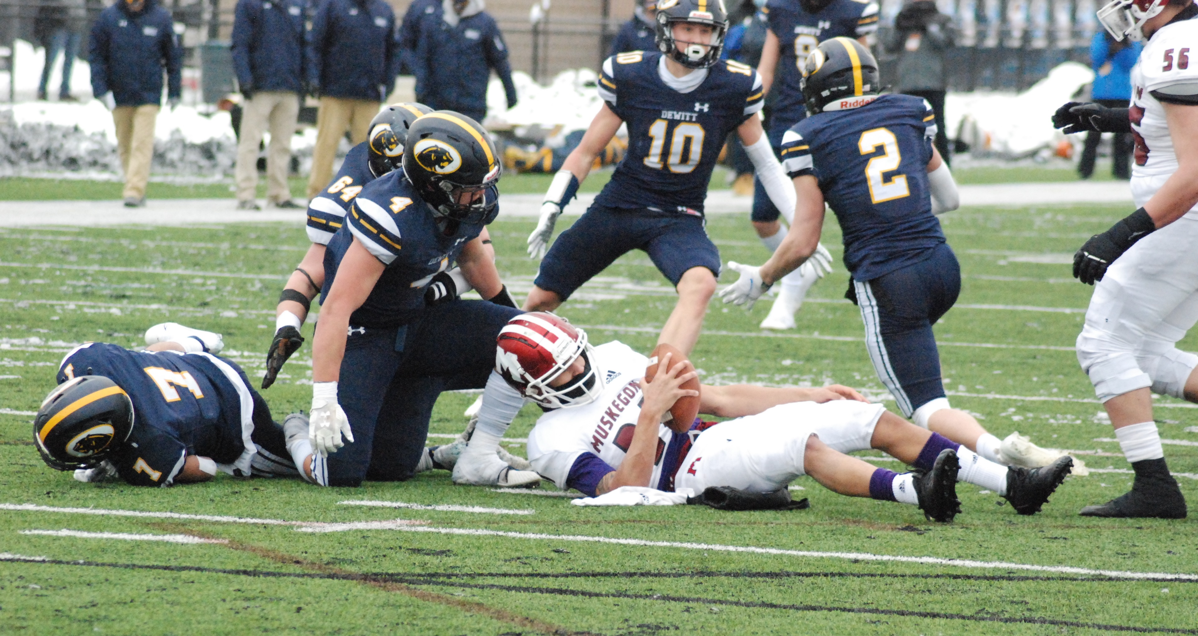 No. 1 DeWitt takes on No. 2 Muskegon in Division 3 football semifinals ...