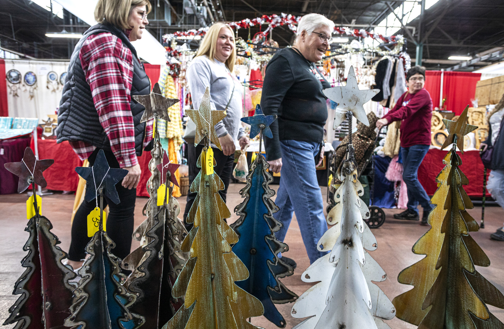 2021 Pennsylvania Christmas and Gift Show at the Farm Show Complex ...