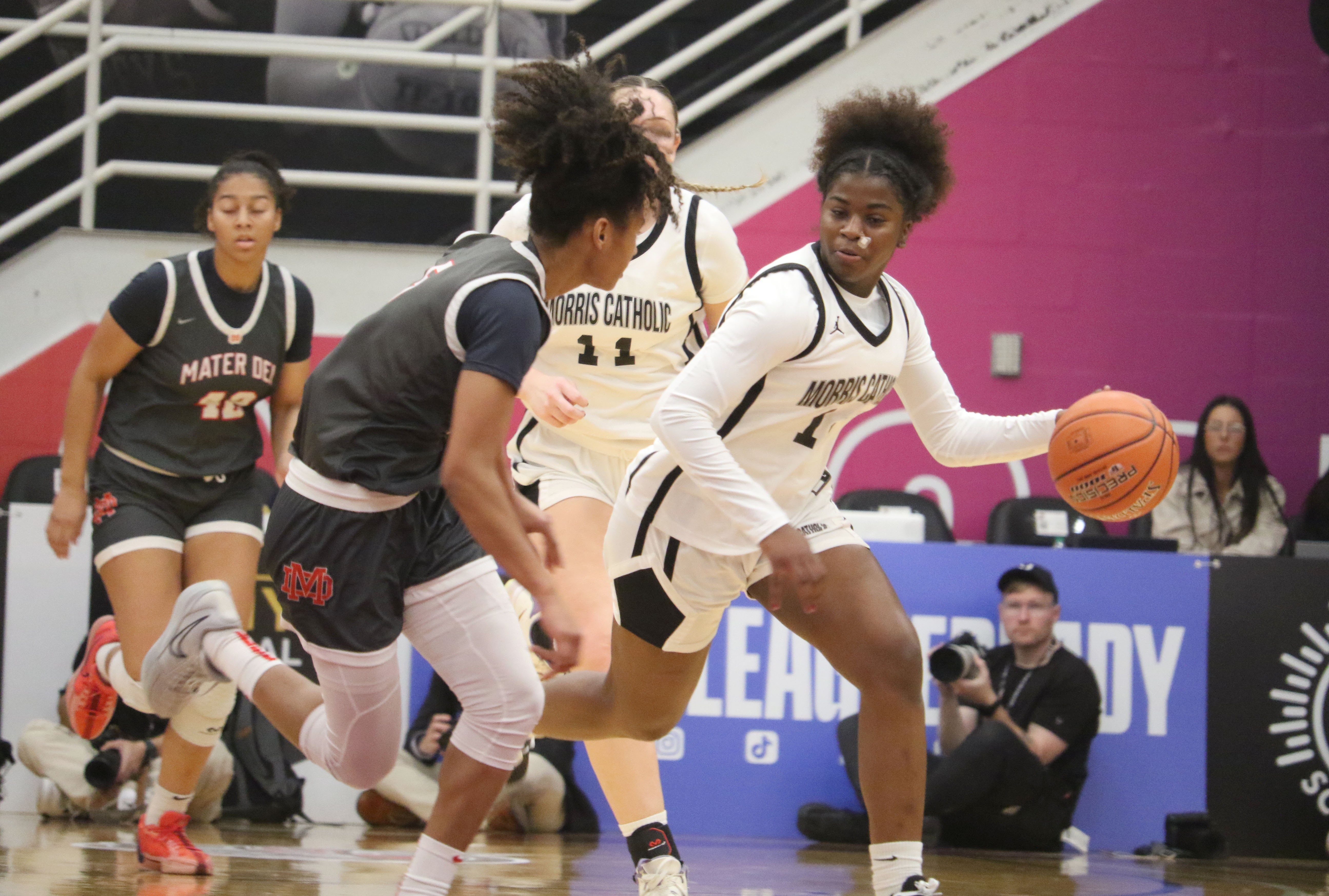 Morris Catholic vs. Mater Dei at Hoophall Classic - masslive.com