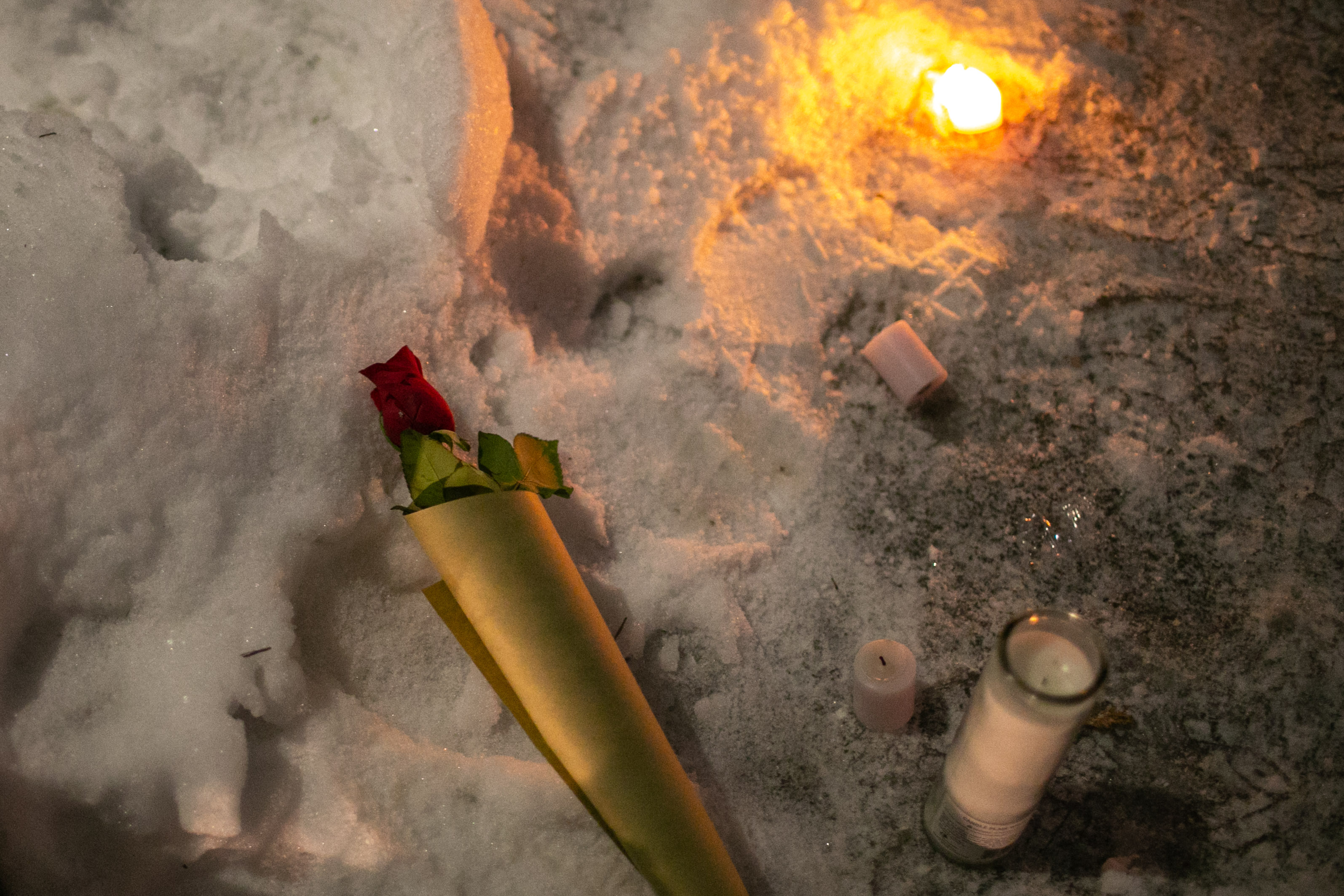 Candlelight vigil held for 2-year-old shooting victim Khalise Brewer ...