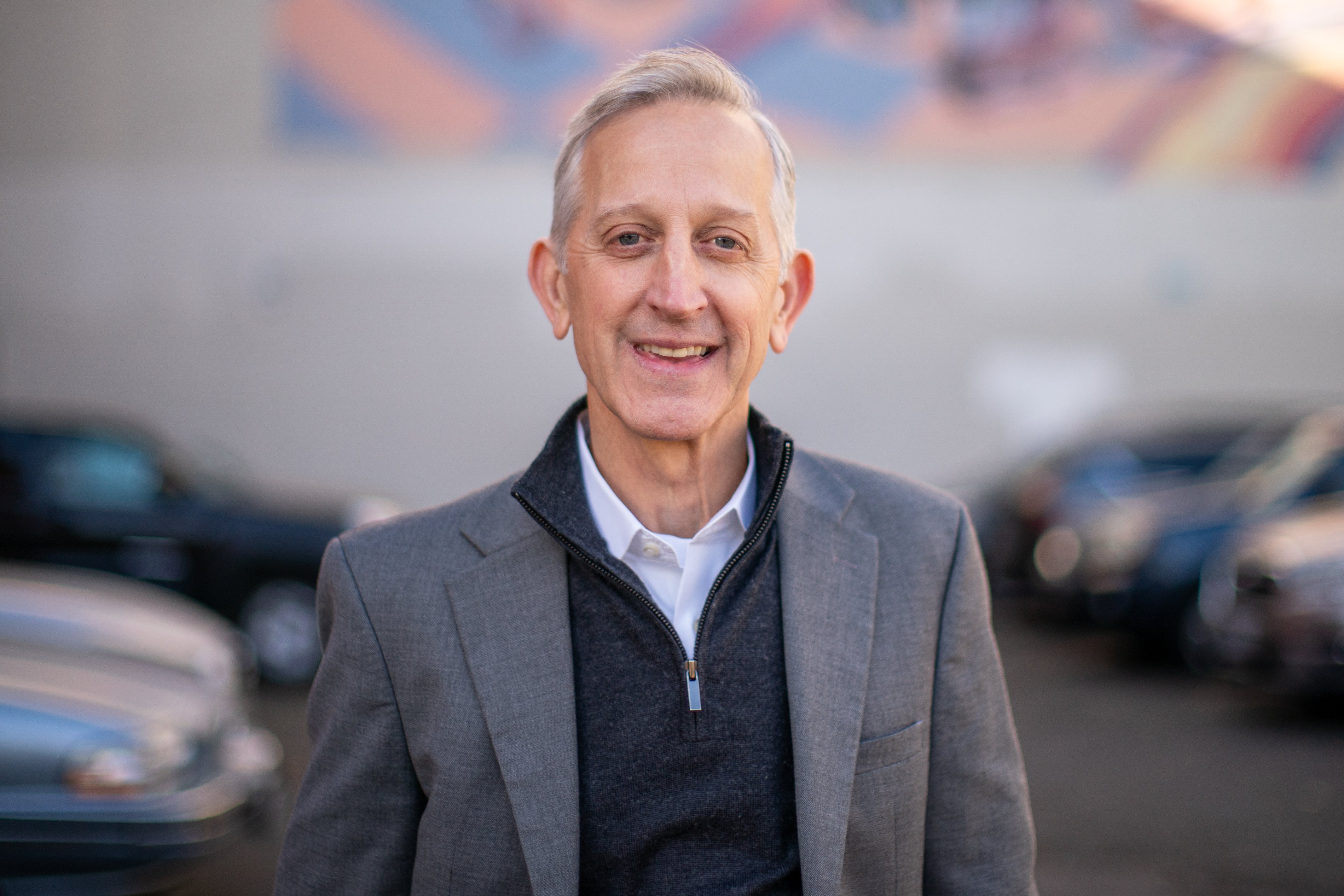 Mayor Keith Wilson at CityTeam November 2025 - oregonlive.com