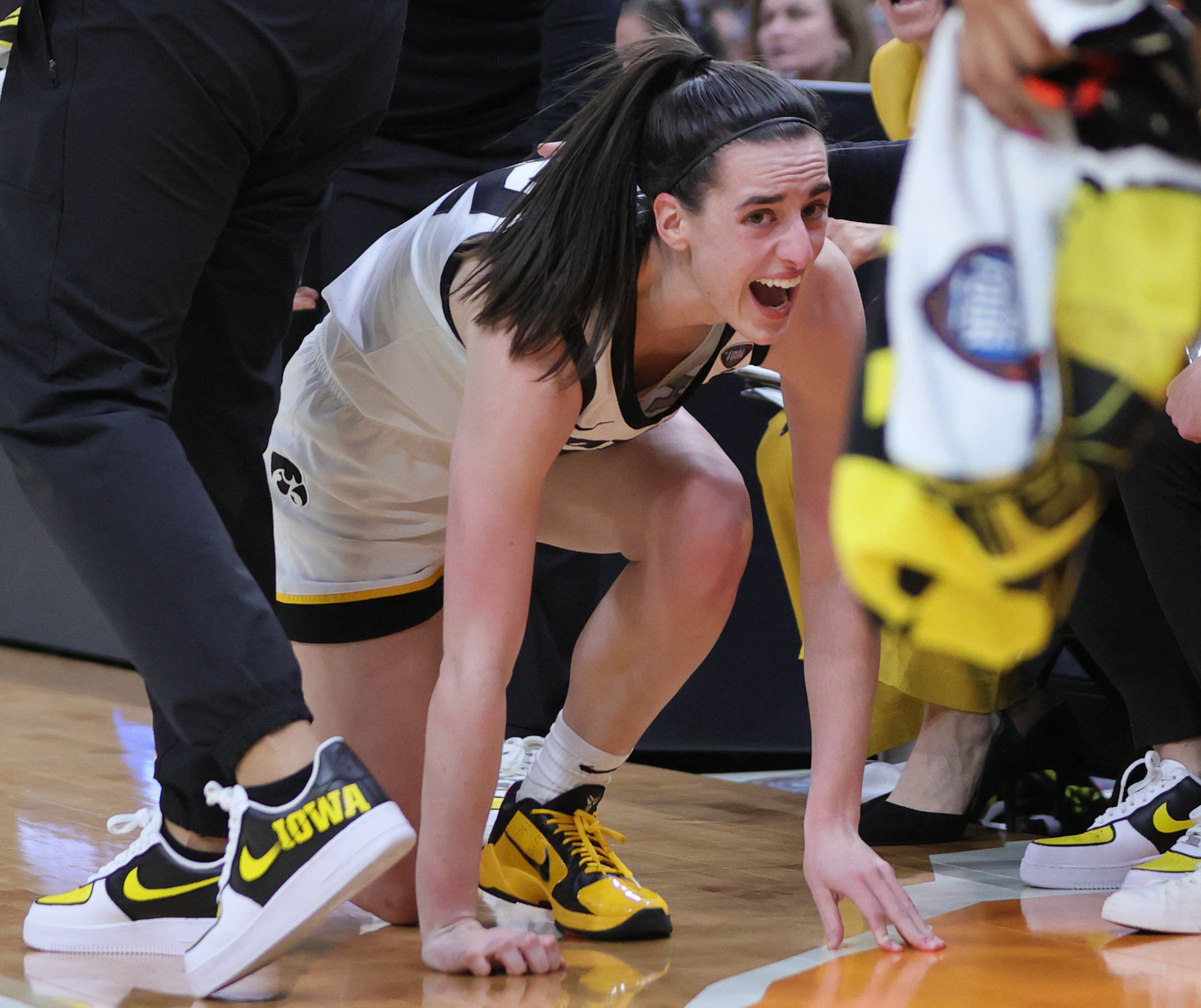 Iowa vs. UConn in Women's Final Four semifinal game, April 5, 2024 ...