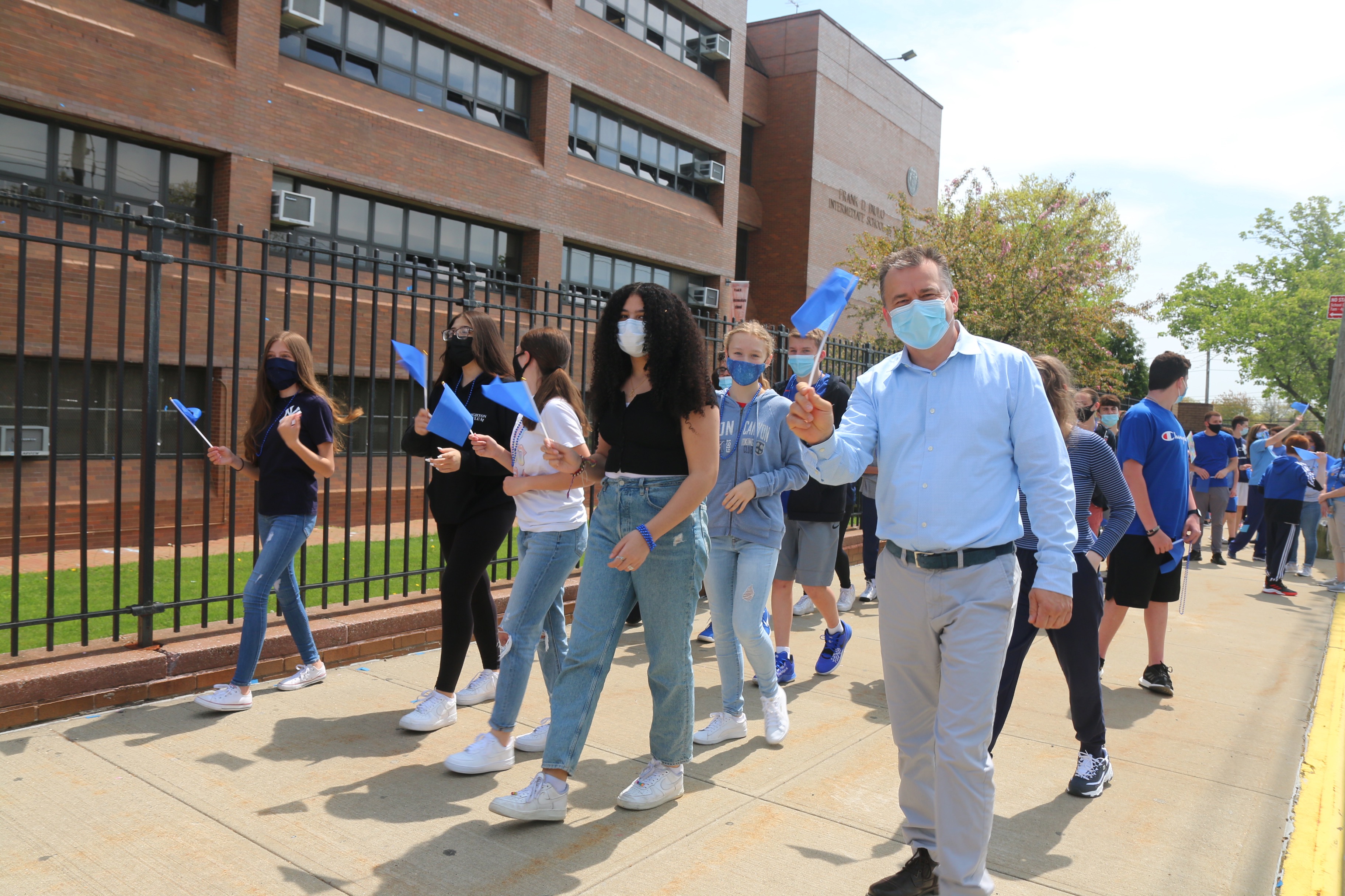 I.S. 75 walks to raise autism awareness, acceptance - silive.com