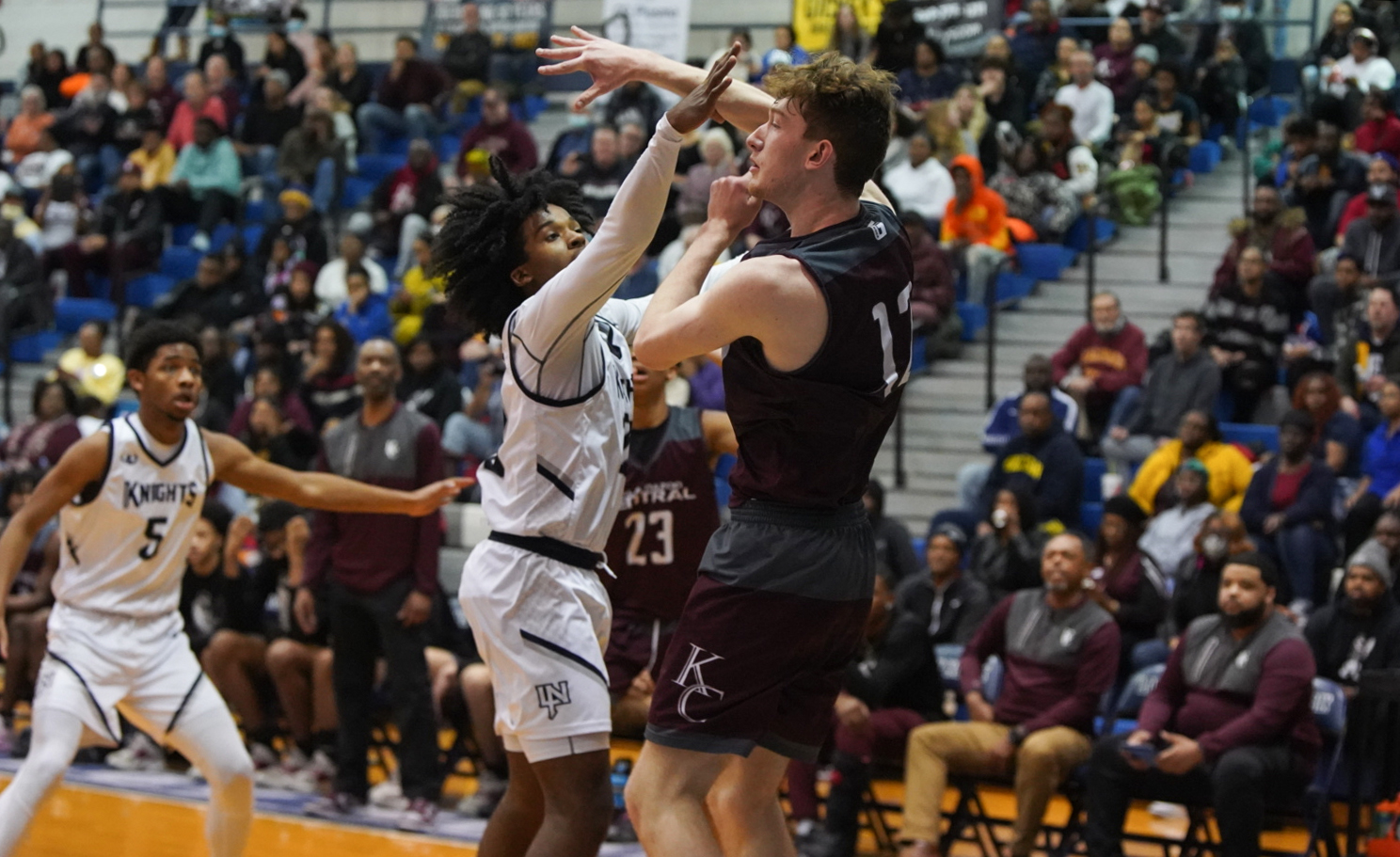 Kalamazoo Central defeats Loy Norrix, 52-45 - mlive.com