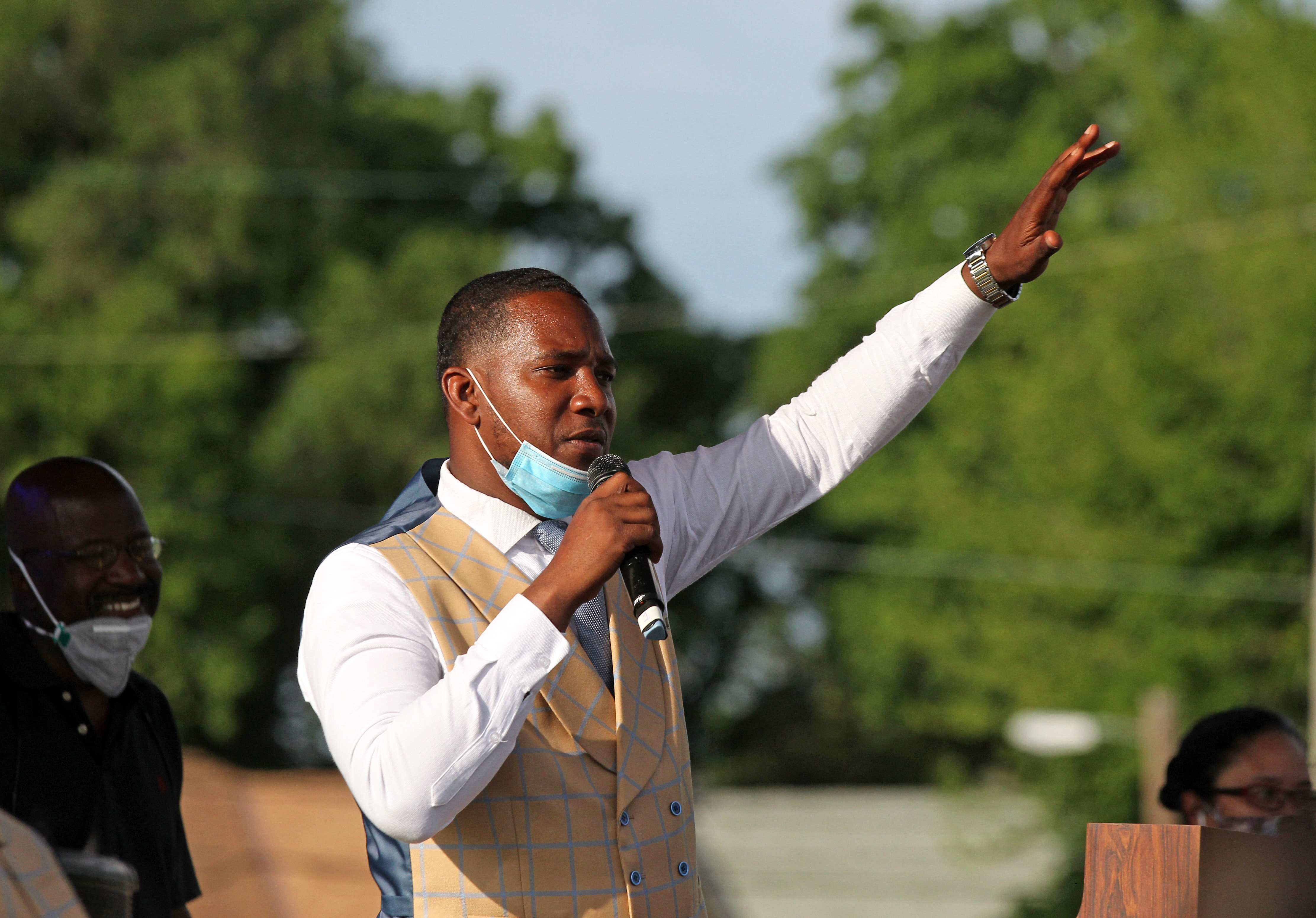 Peaceful protestors march in the "Stand in Solidarity" march, June 4 ...