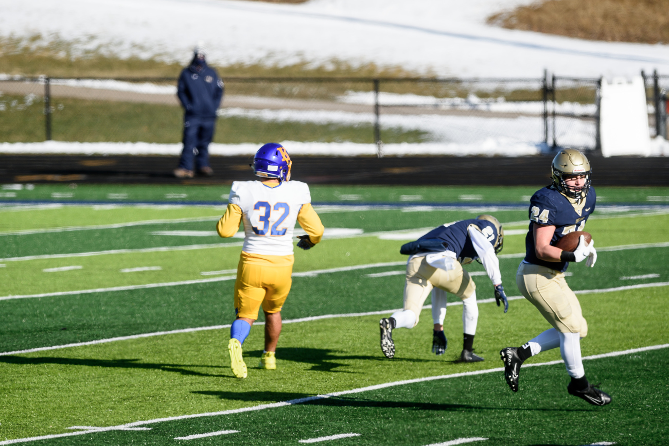 Chelsea vs. Flint Kearsley regional final football - mlive.com
