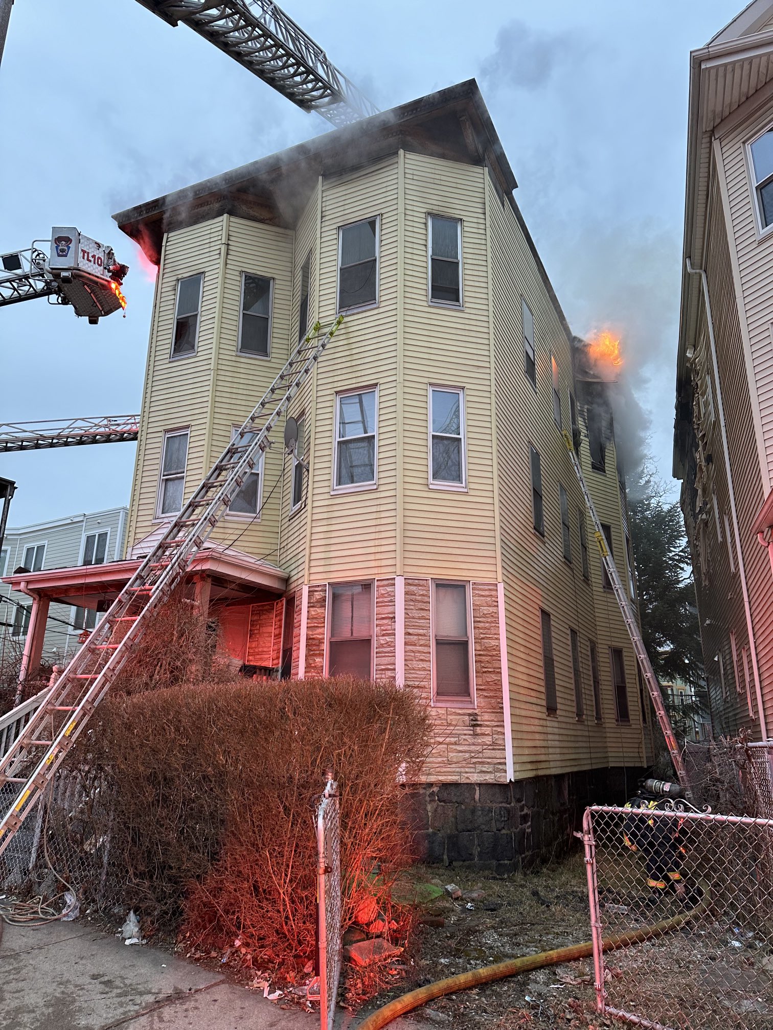 Two different fires erupt in Boston early Saturday - masslive.com