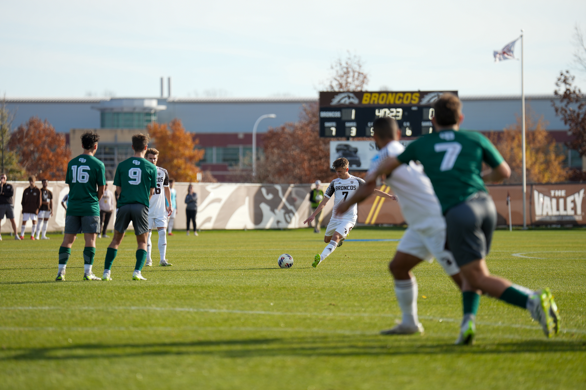 Western Michigan men's soccer takes on Green Bay in NCAA Tournament ...