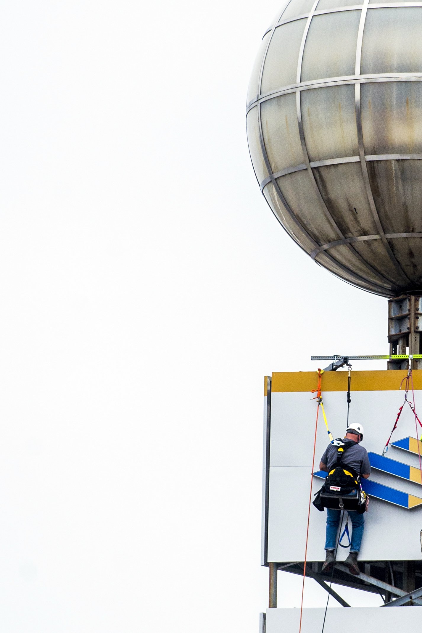 Huntington Bank selling downtown headquarters, iconic weather ball ...