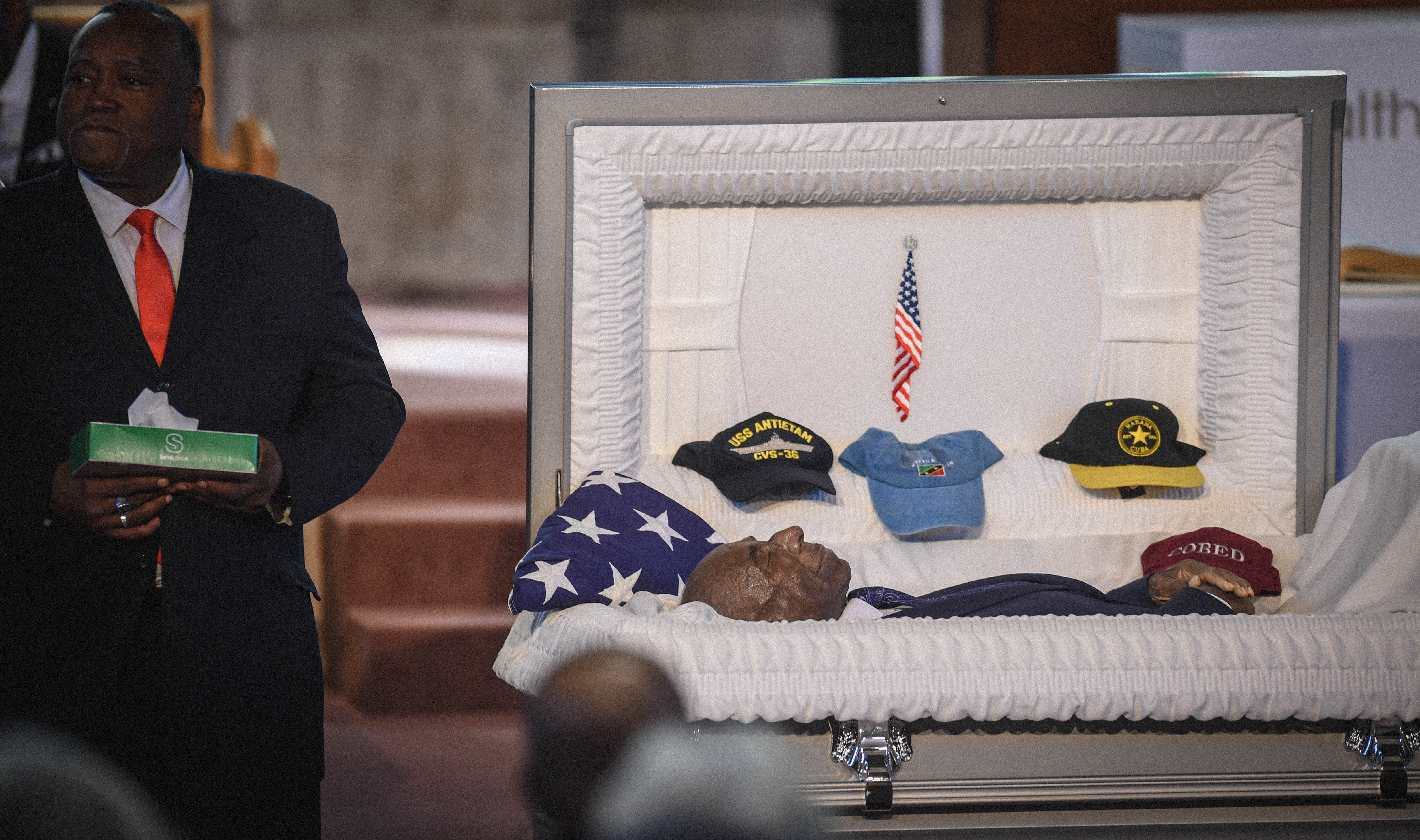 Van Robinson laid to rest - syracuse.com