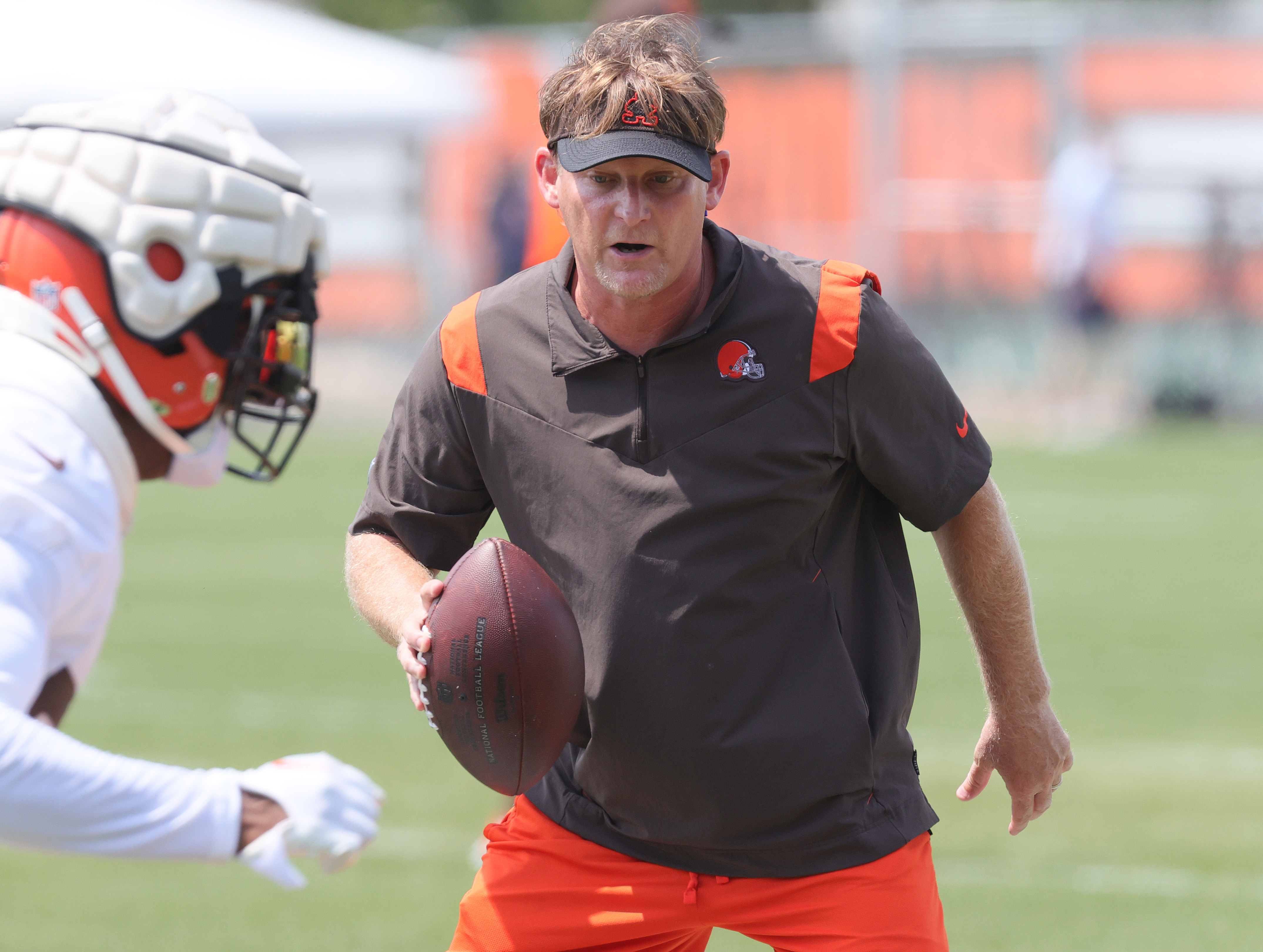 Cleveland Browns linebackers coach Jason Tarver, 2022-2023 season ...