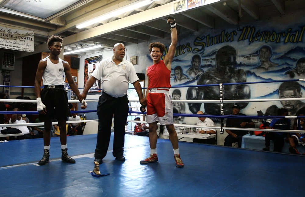Julian Lopez chooses the boxing ring over the streets ...