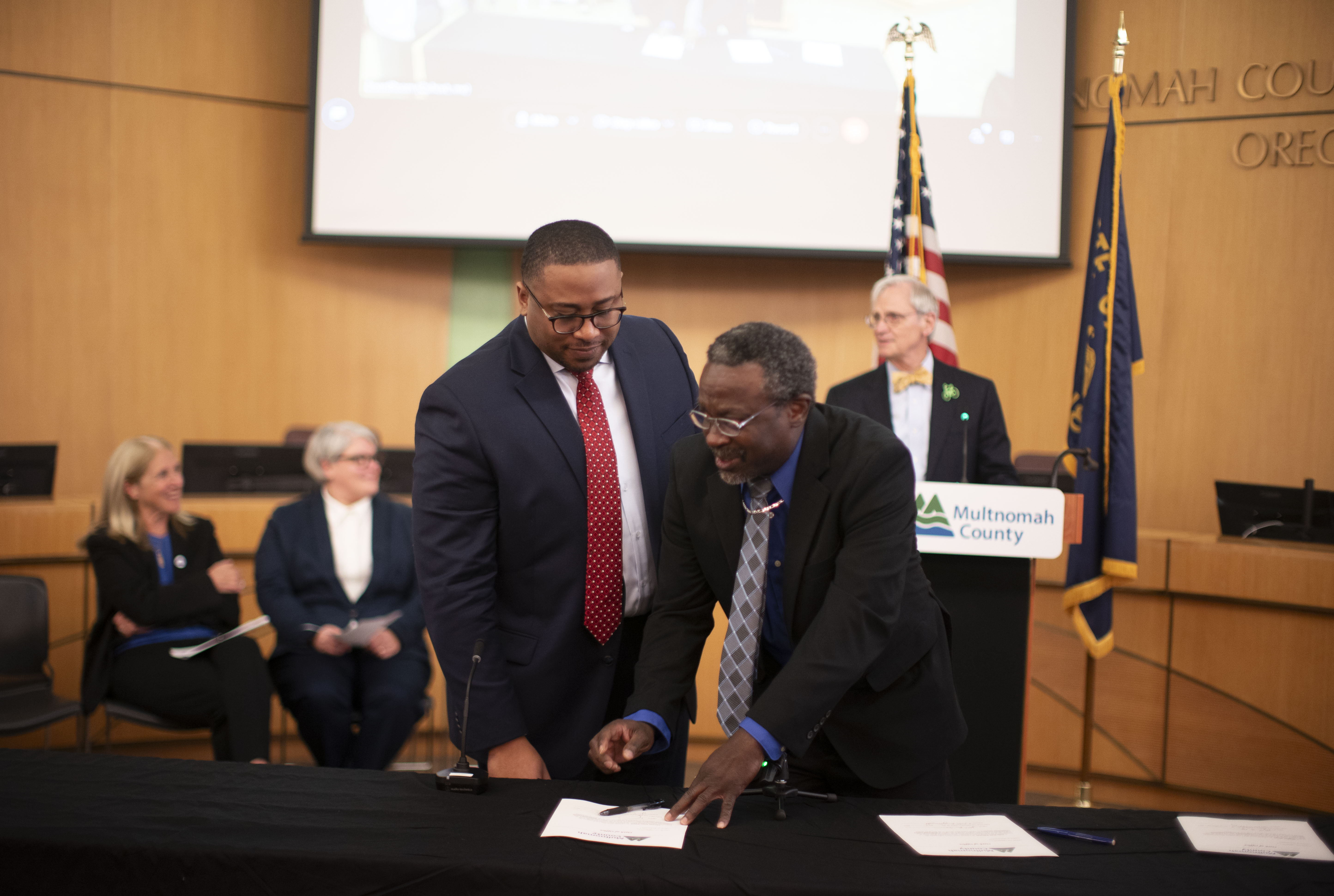 Newly elected Multnomah County Commissioners take oath of office ...