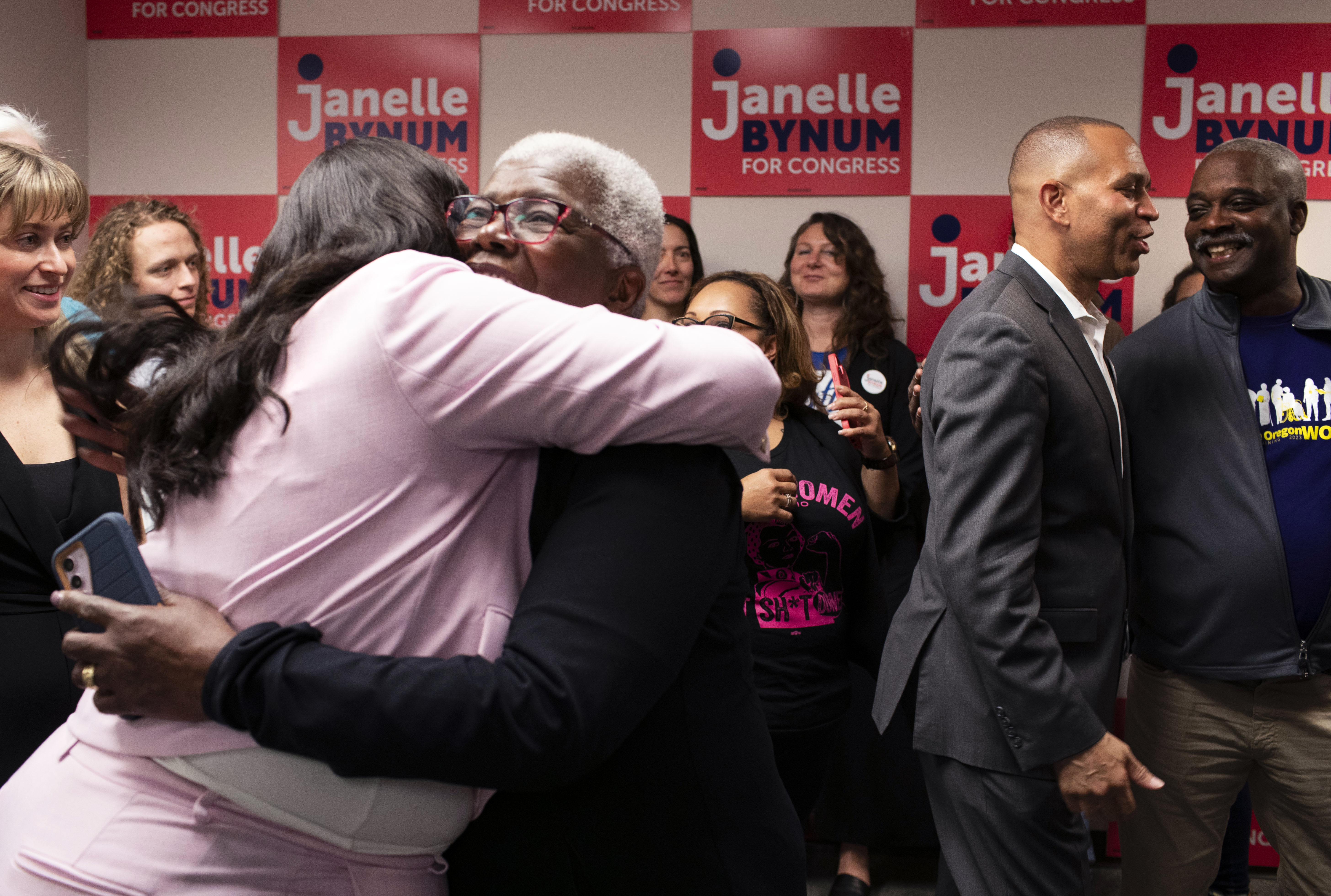 Rep Janelle Bynum and House Minority Leader Hakeem Jeffries ...