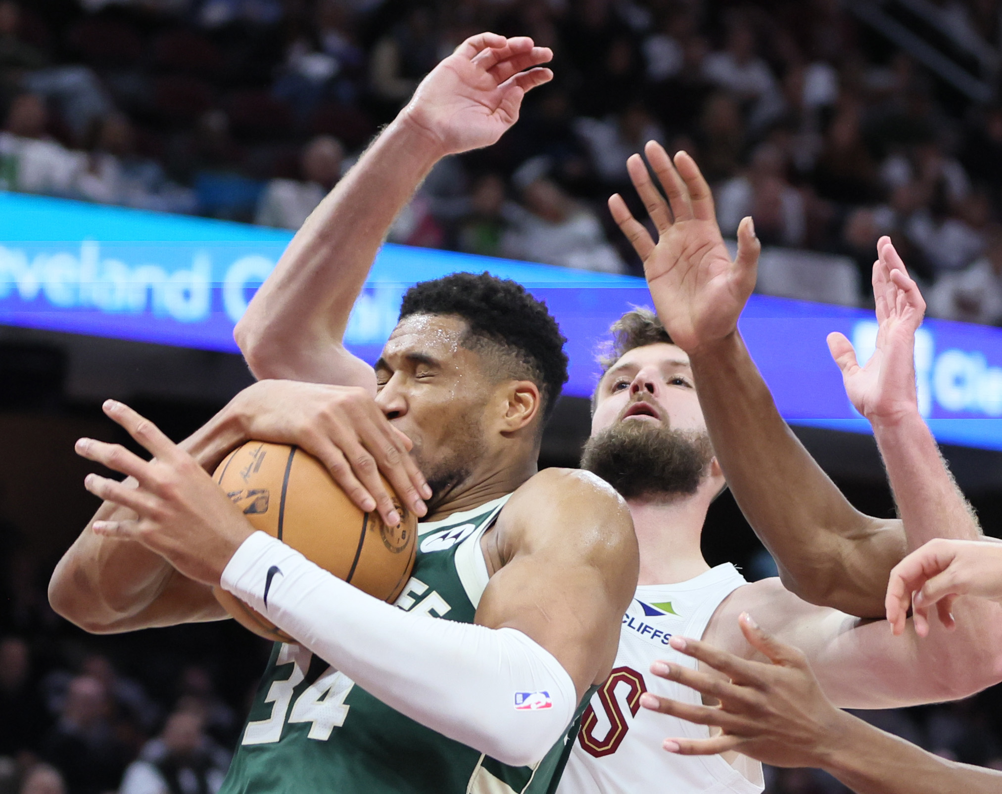 Cleveland Cavaliers vs. Milwaukee Bucks, October 26, 2025 - cleveland.com