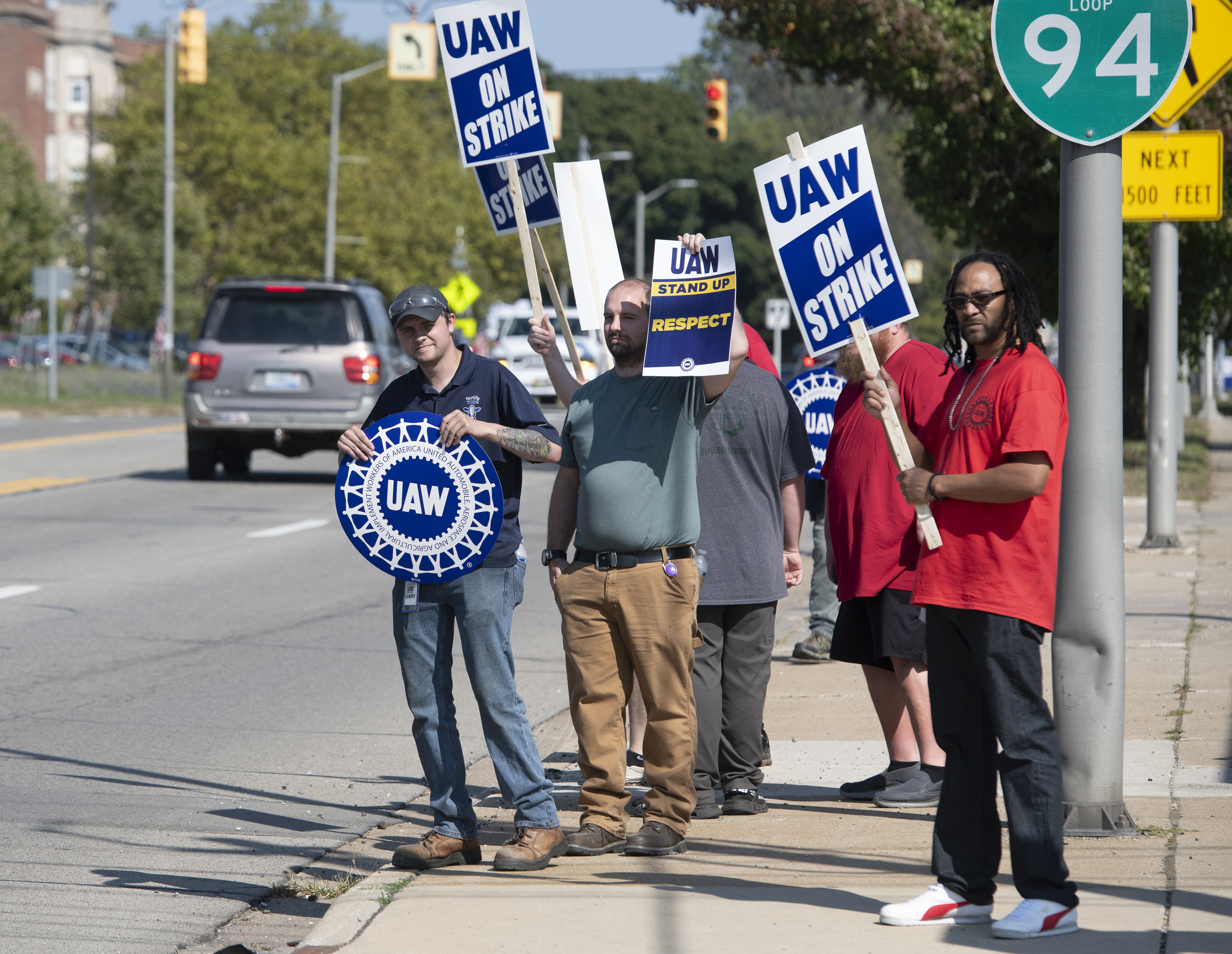 Workers from Eaton Aerospace in Jackson go on strike - mlive.com