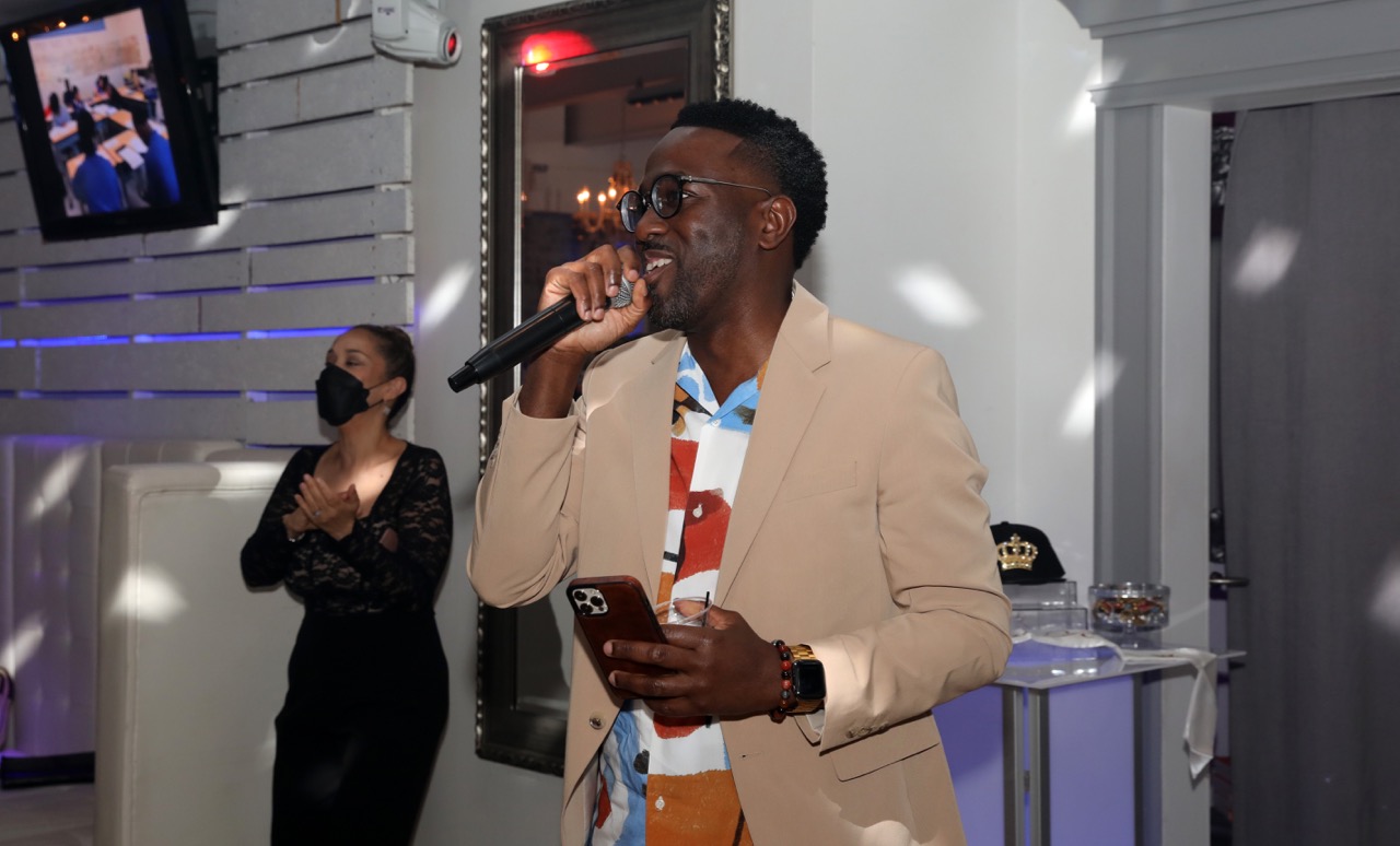 Prom 2022: Eagle Academy High School seniors celebrate at Eve Lounge ...