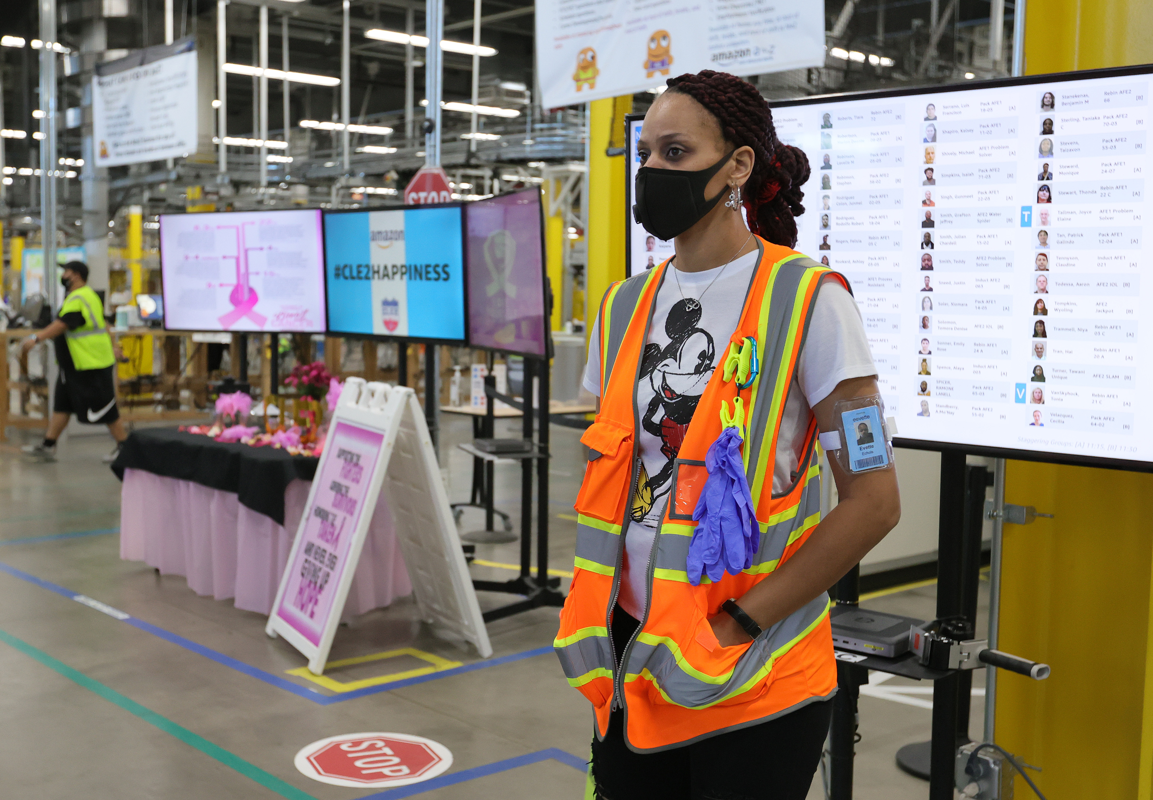 A tour of Amazon's CLE2 delivery station in North Randall as they ...