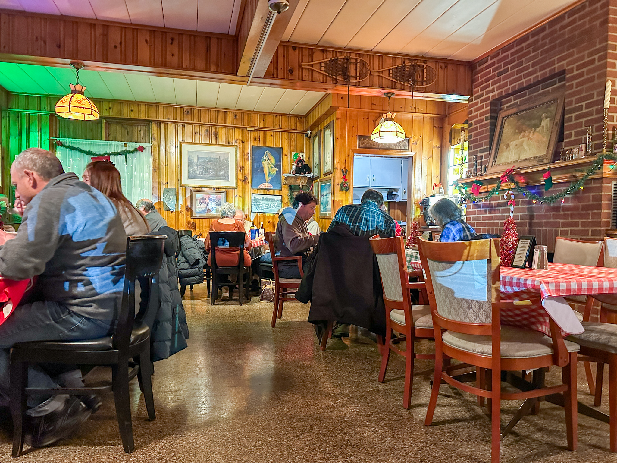 Dinner at Western Ranch Motor Inn, Syracuse, N.Y. - syracuse.com