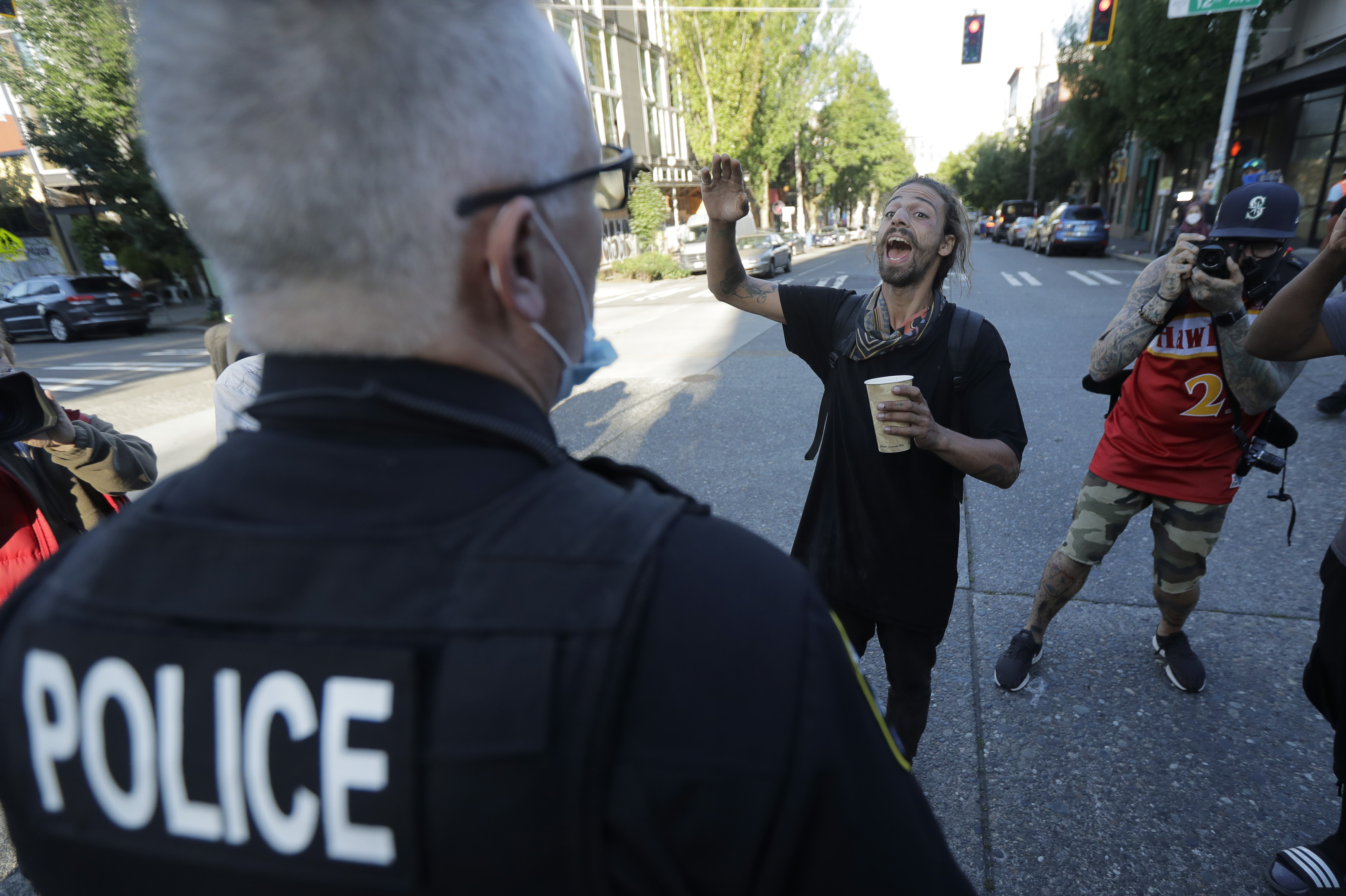 Crews arrive to dismantle Seattle’s autonomous protest zone ...