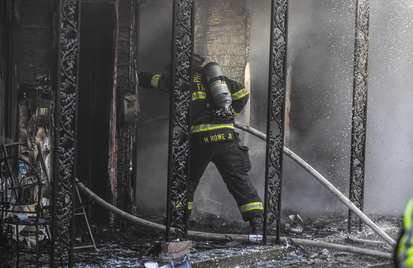 Phillipsburg apartment fire Dec. 9, 2021 - lehighvalleylive.com