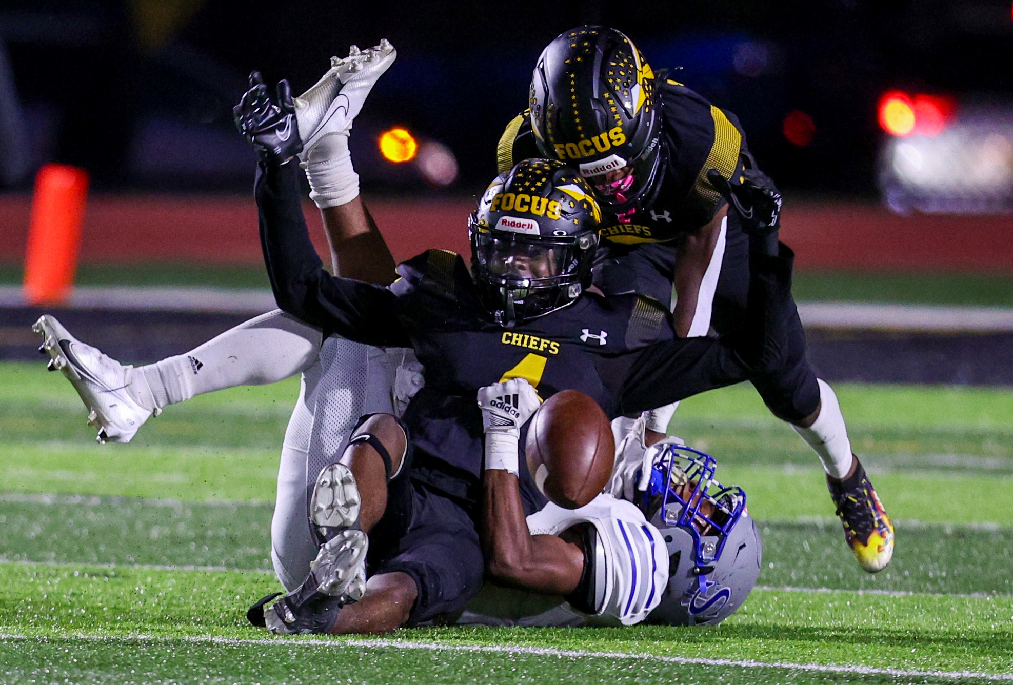 Friday night football: Sayreville defeats Piscataway, 24-16 - nj.com