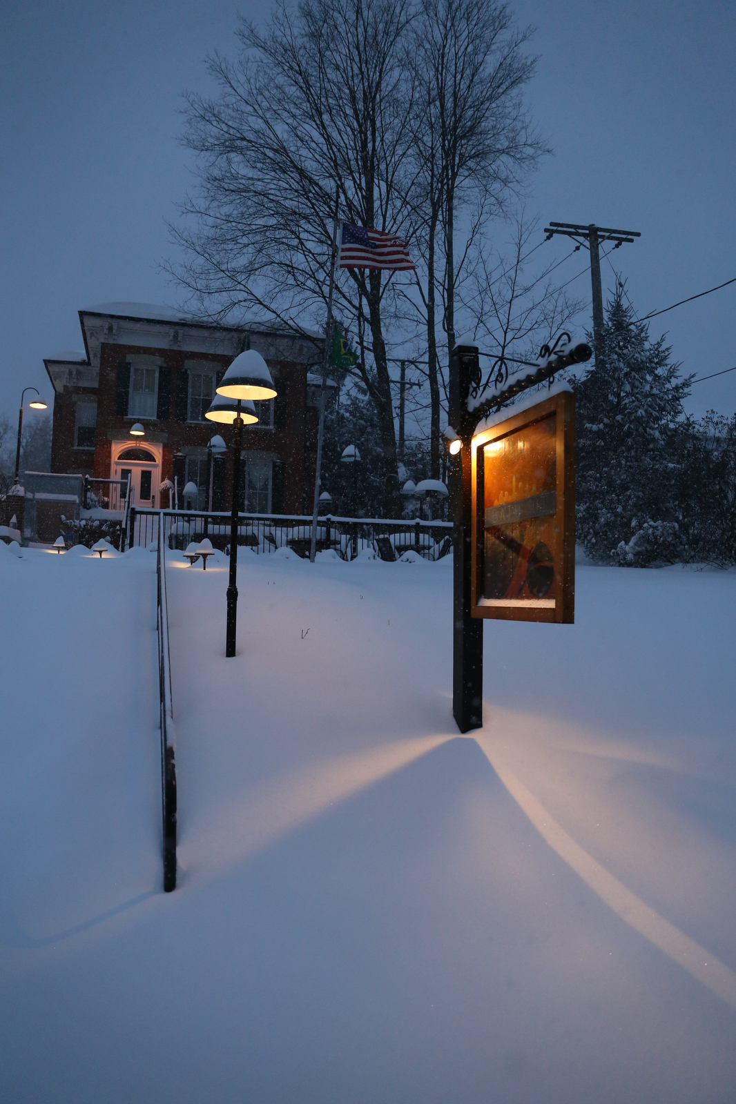 Heavy snowfall hits NE Ohio, Midwest - cleveland.com