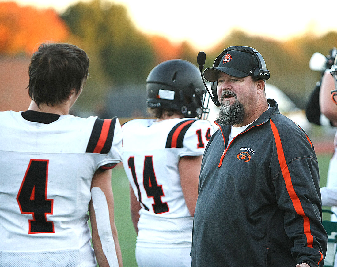 South Hadley vs Putnam Football 10/21/22 - masslive.com