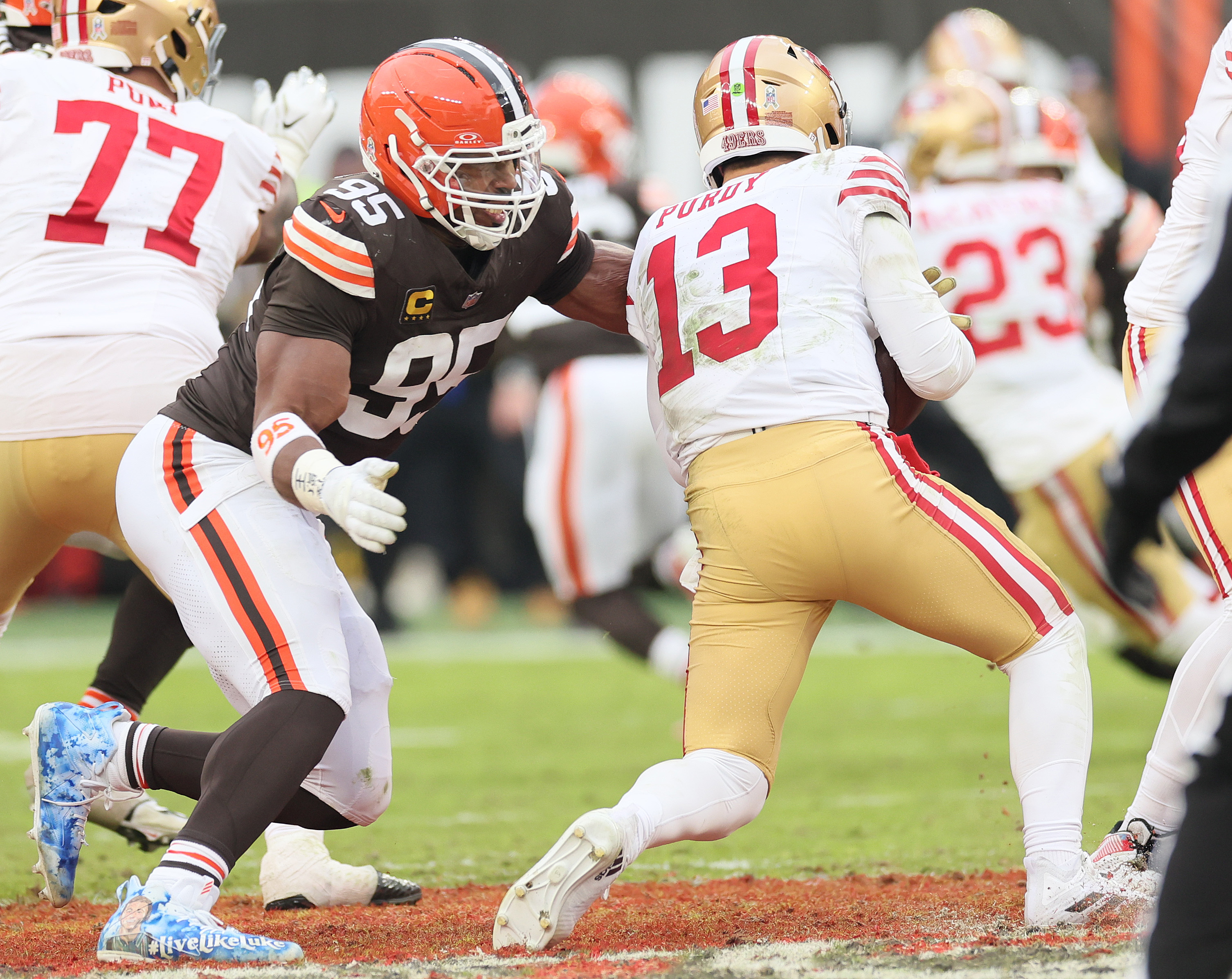 Cleveland Browns defensive end Myles Garrett vs. San Francisco 49ers ...