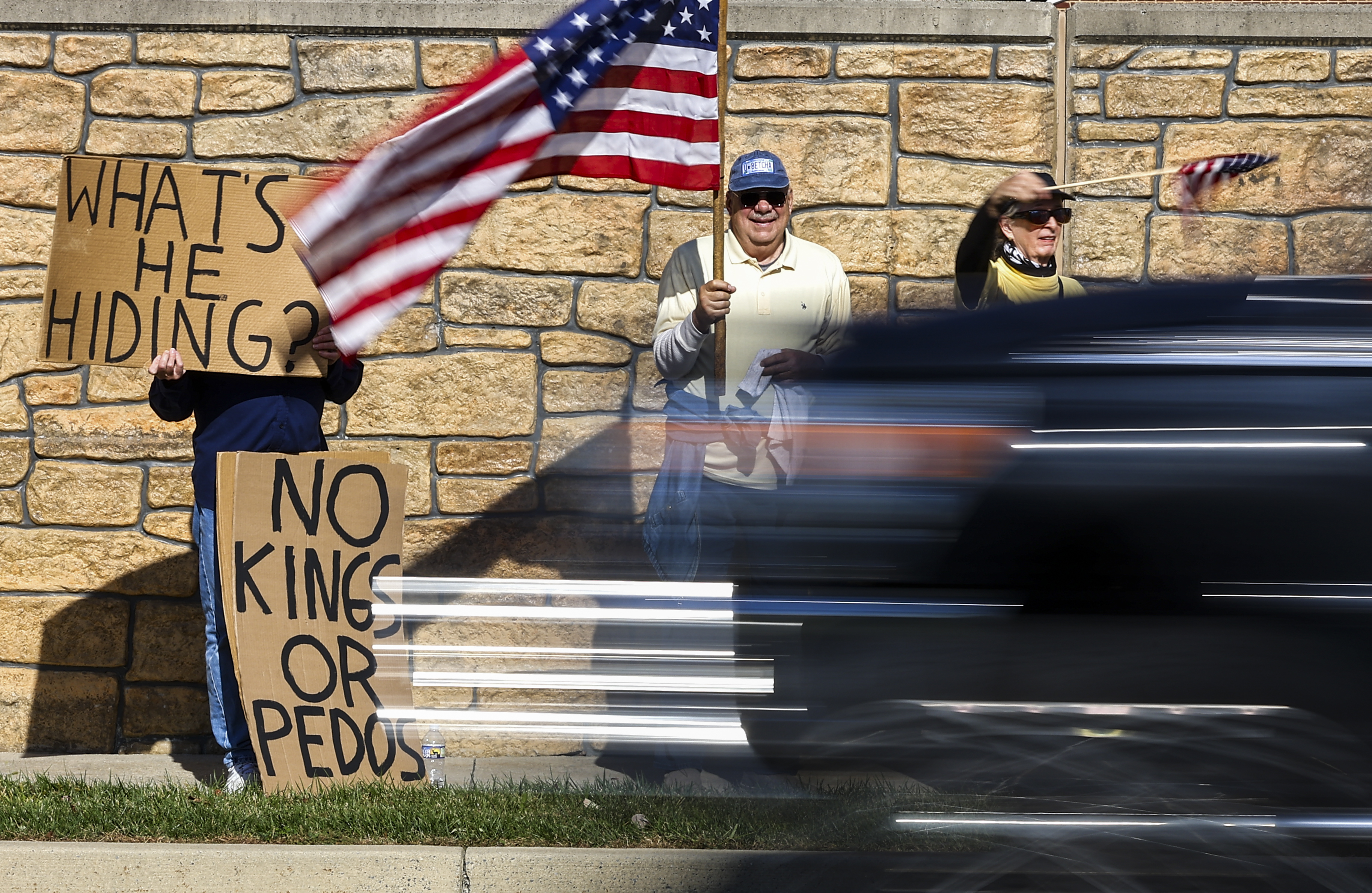 "No Kings" demonstration in Bethlehem Township, Oct. 18, 2025 ...