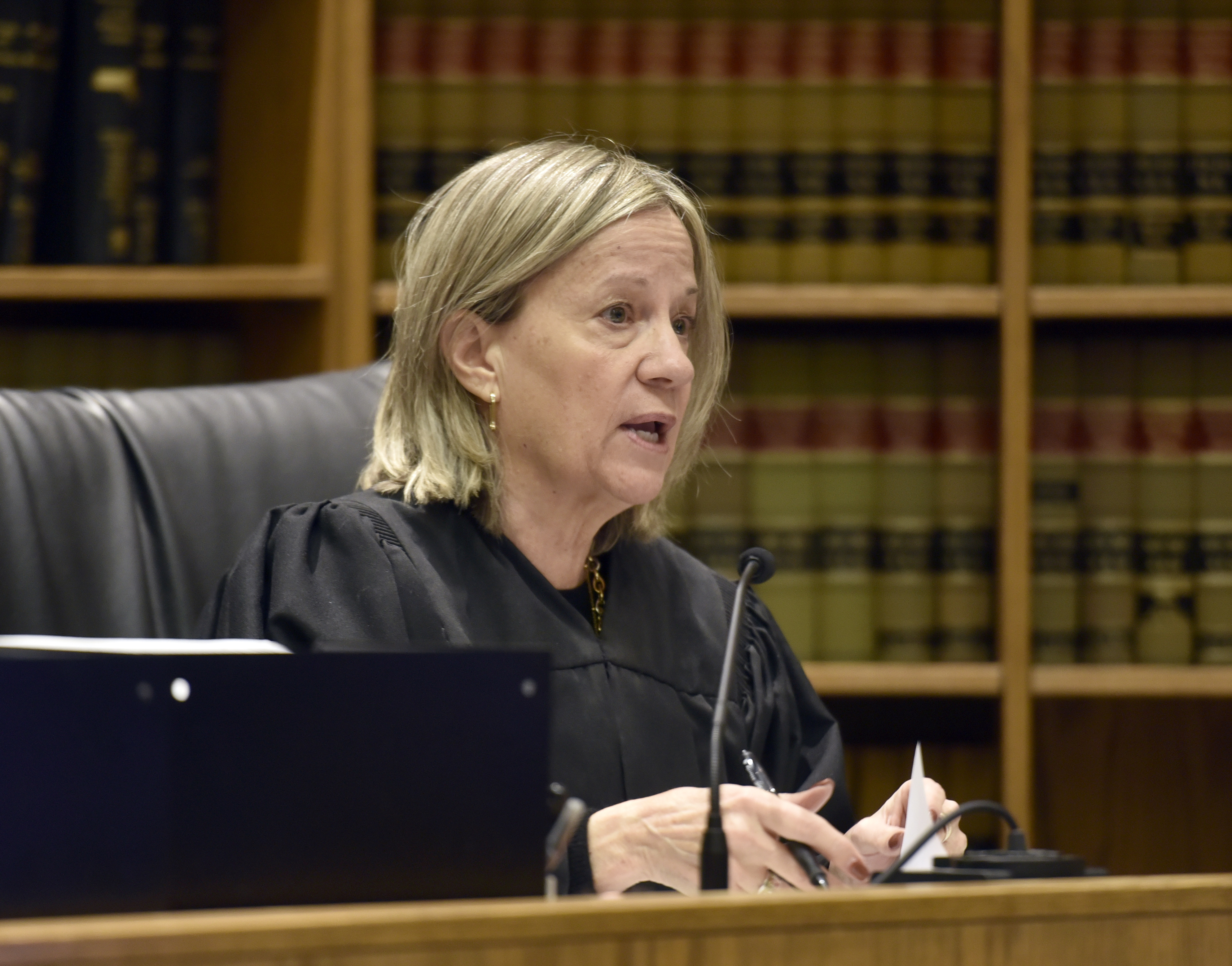 Florida man pleads not guilty to 1978 double homicide in West ...