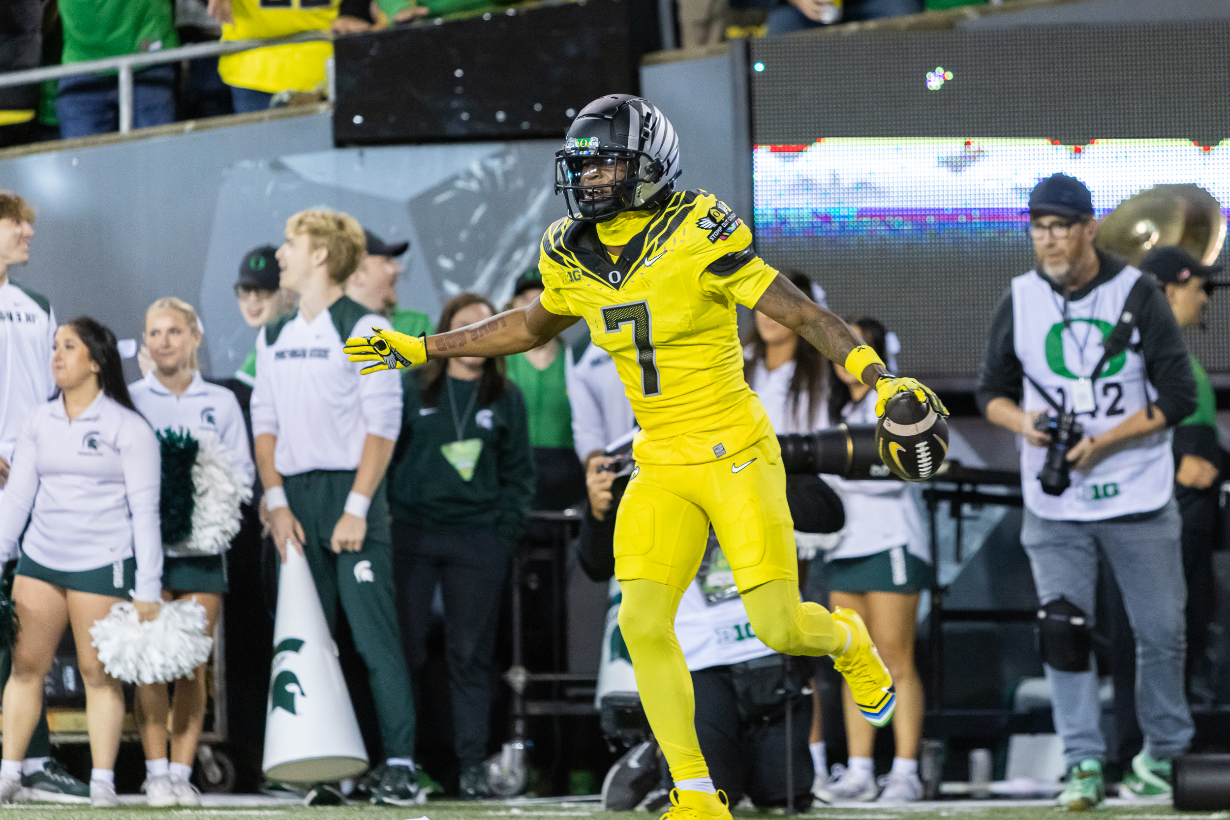No. 6 Oregon Ducks vs. Michigan State Spartans: Oct. 4, 2024 ...