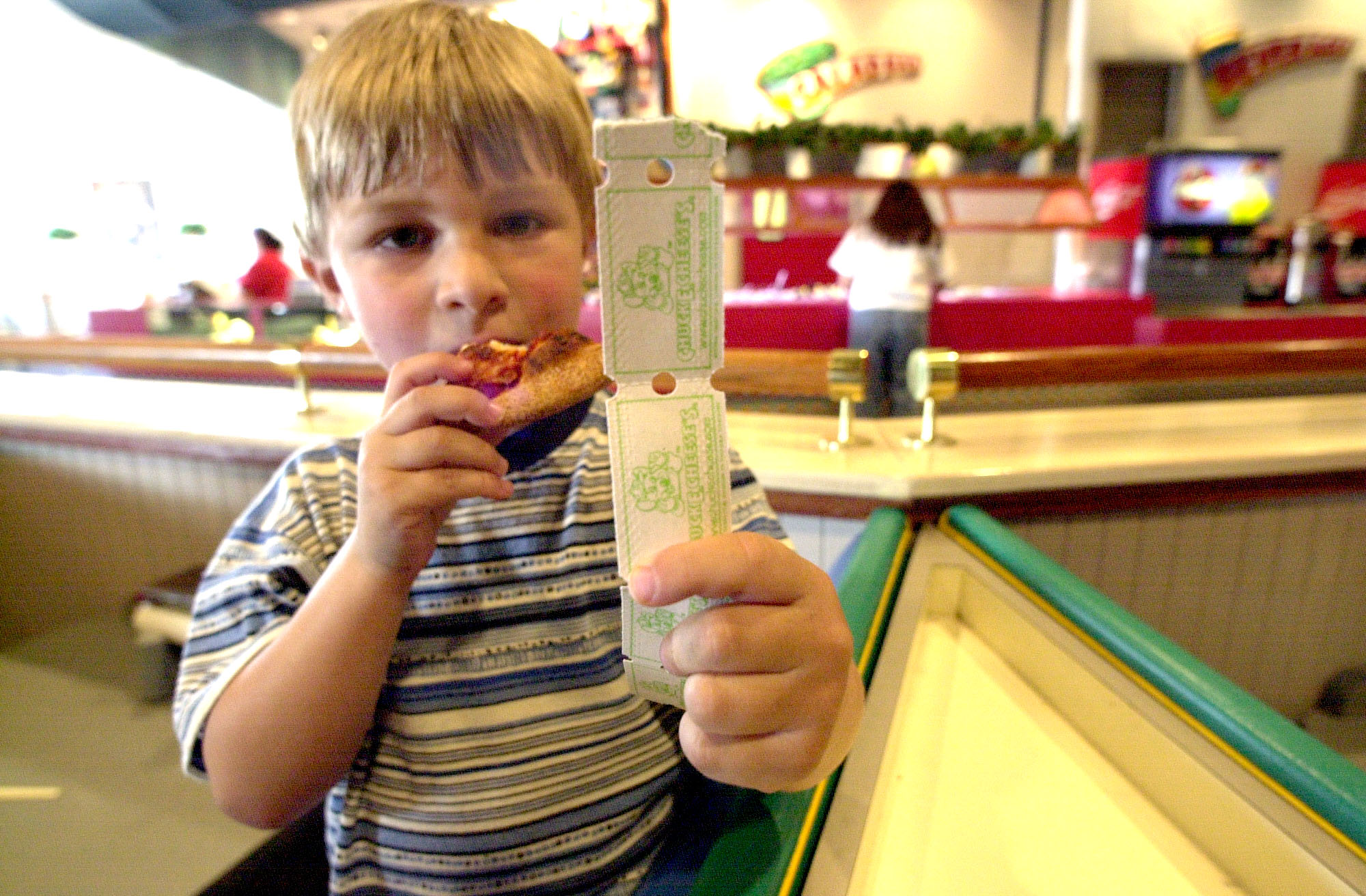 Vintage Photos: A look back at Chuck E. Cheese over the years ...