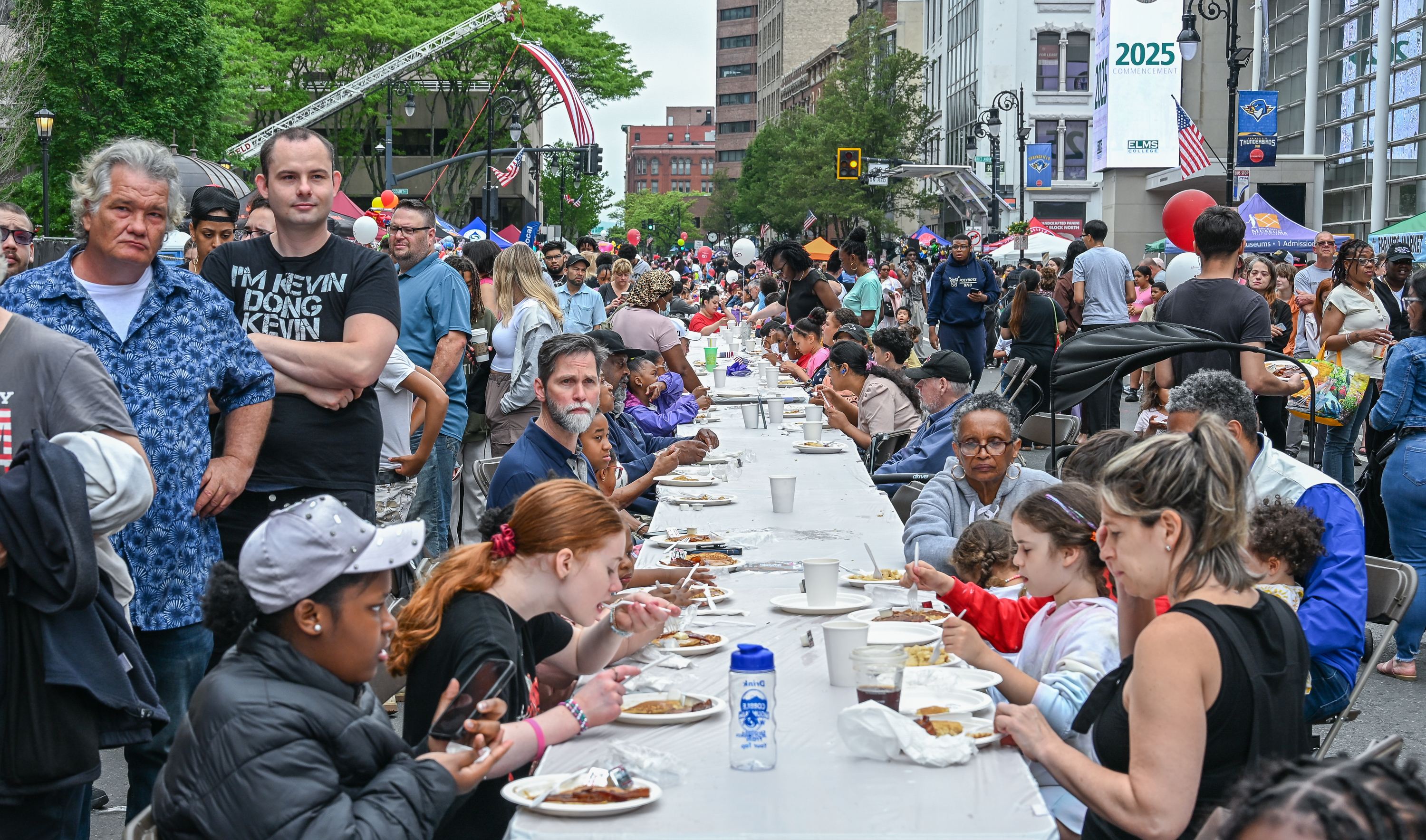 Weather can’t stop hungry pancake crowd - masslive.com