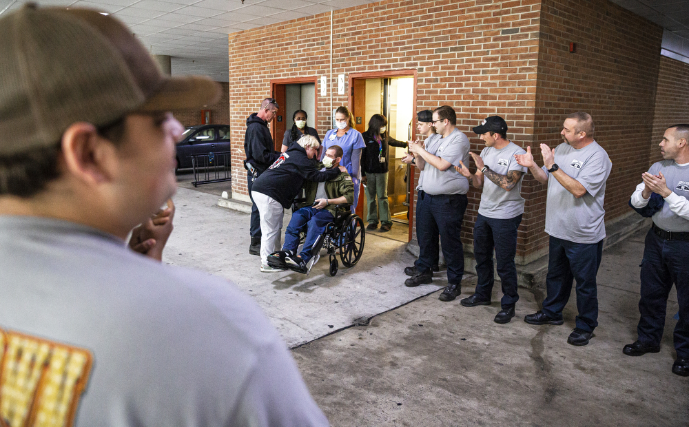 Middletown firefighter Shawn Menear gets hero’s homecoming - pennlive.com