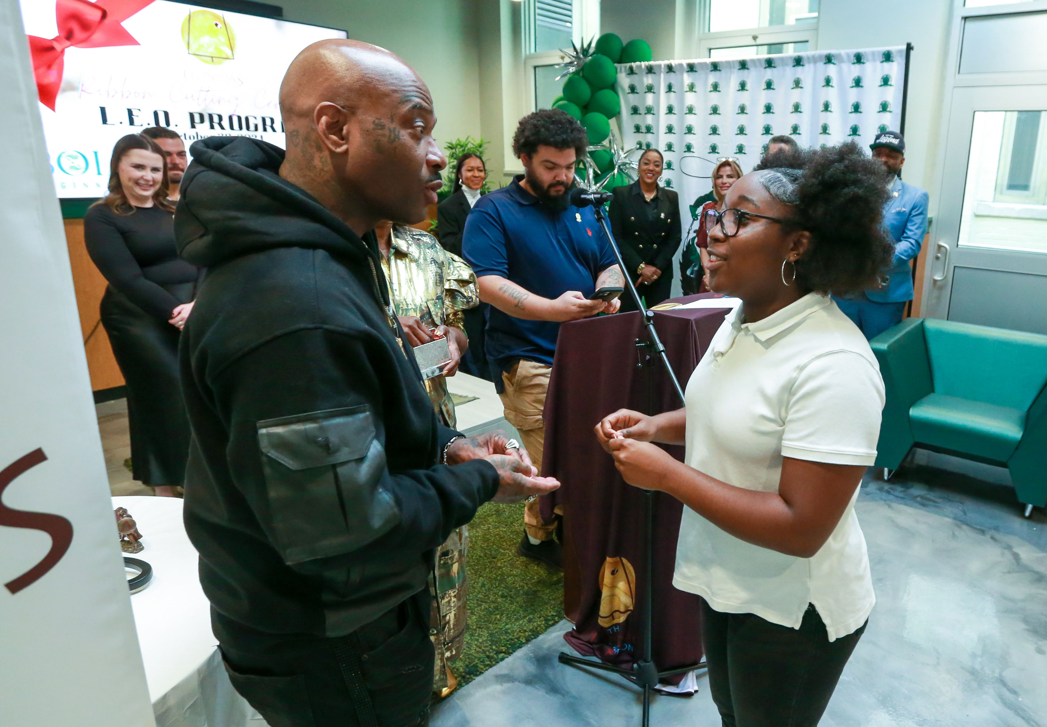 Naughty By Nature rapper unveils mentor program at Newark high school ...
