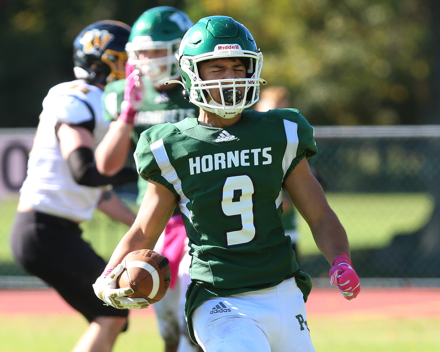 Football: Passaic Valley defeats West Milford 27-20. - nj.com