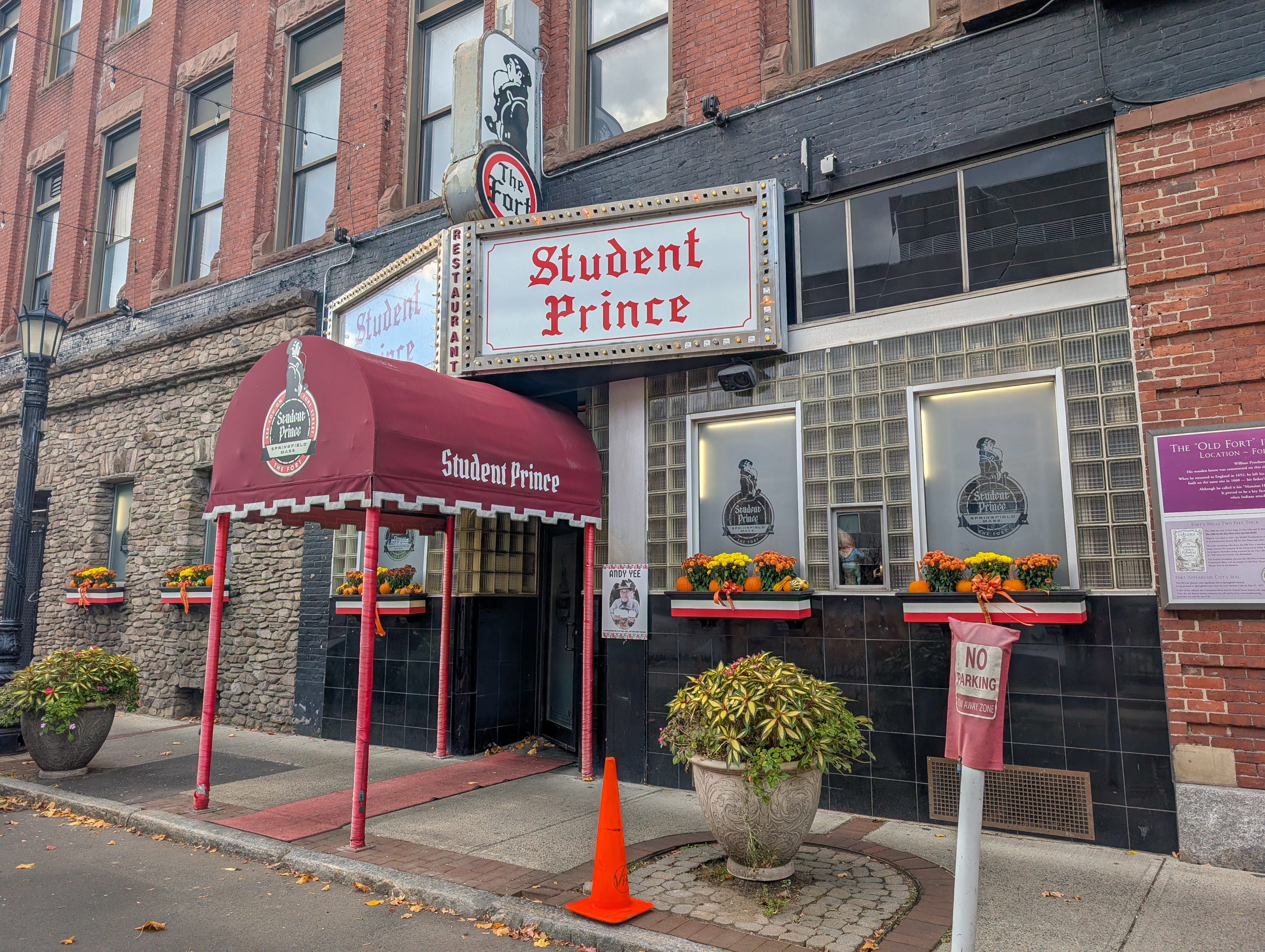 Classic Mass. Restaurants: The Student Prince in Springfield - masslive.com