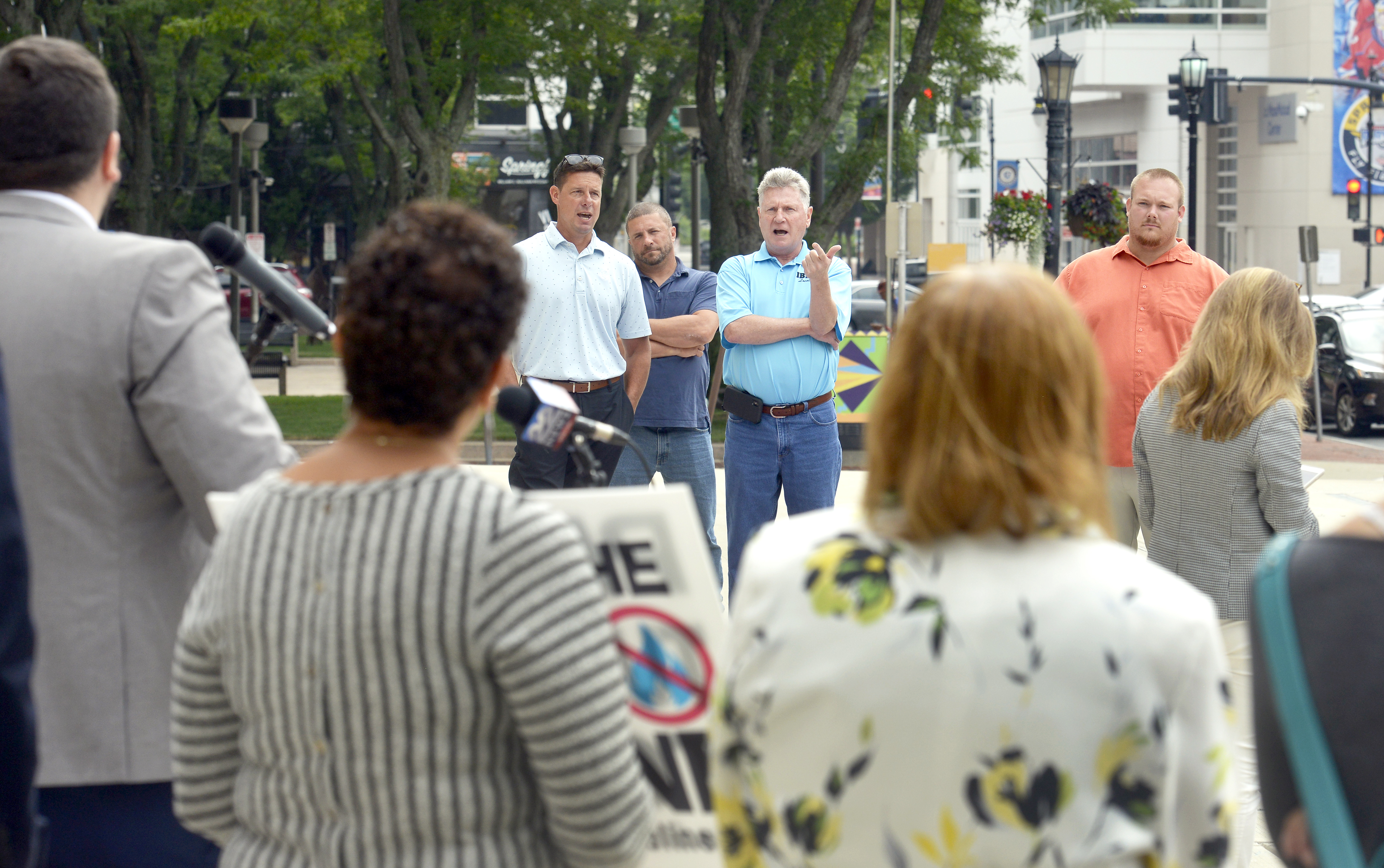 Springfield City Council President Jesse Lederman holds press ...