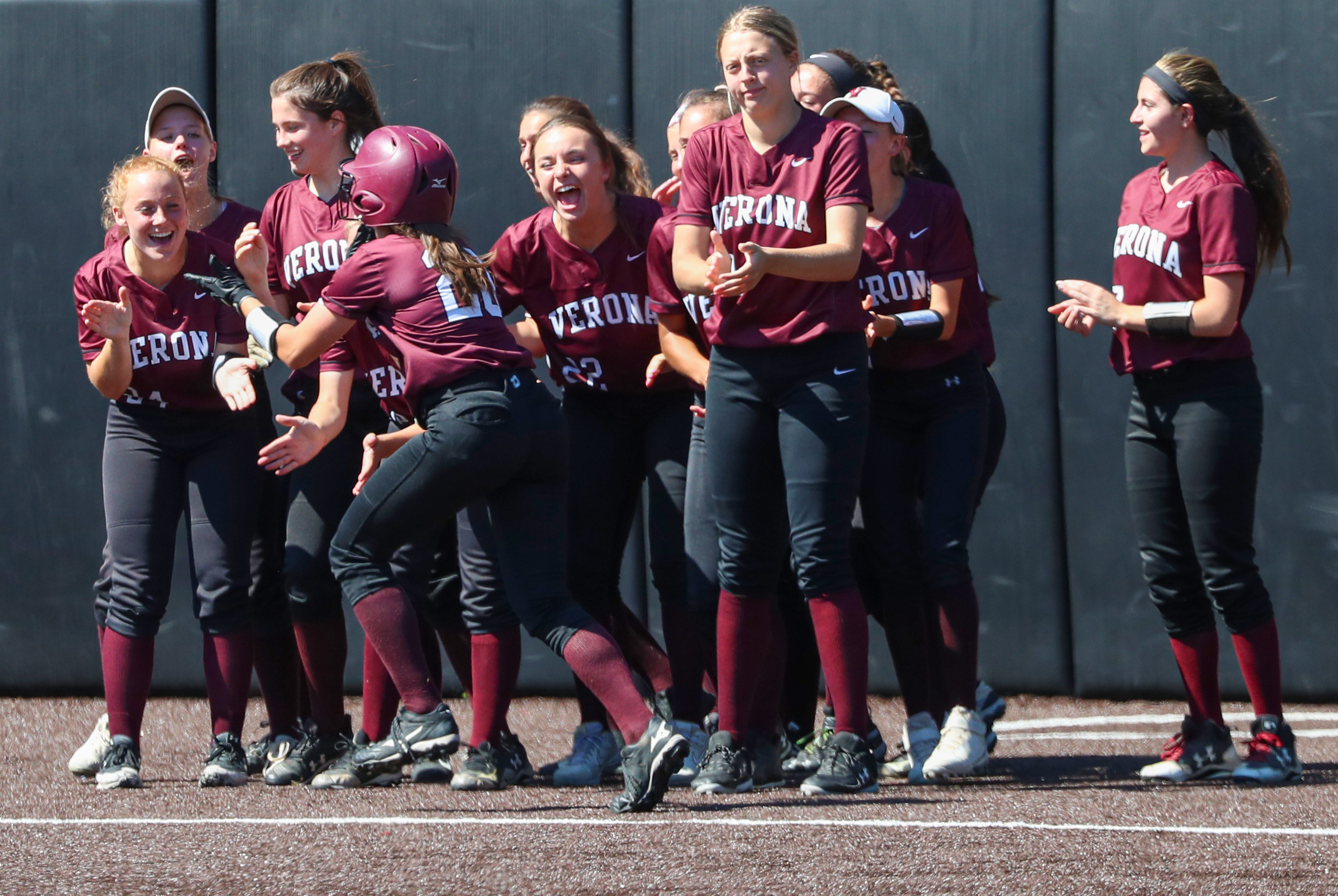 Robbinsville defeats Verona in Group 2 softball state championship - nj.com